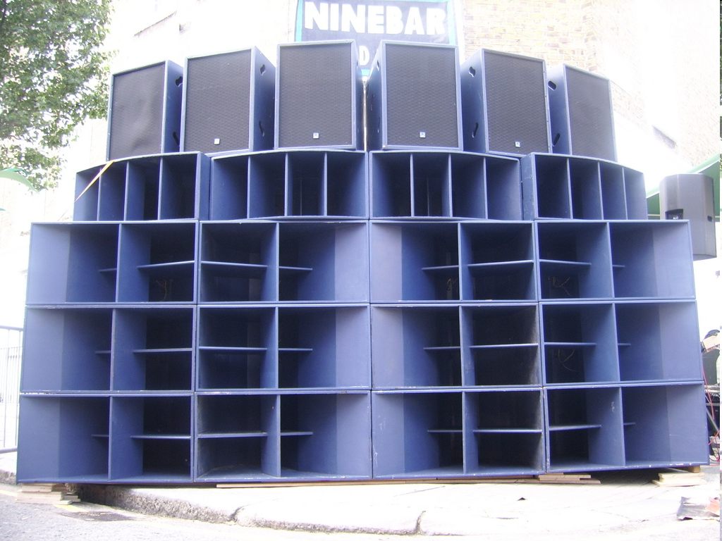 Tuba LAB HORN zna ktoś? Jak to gra? Dobre do pomieszczeń?