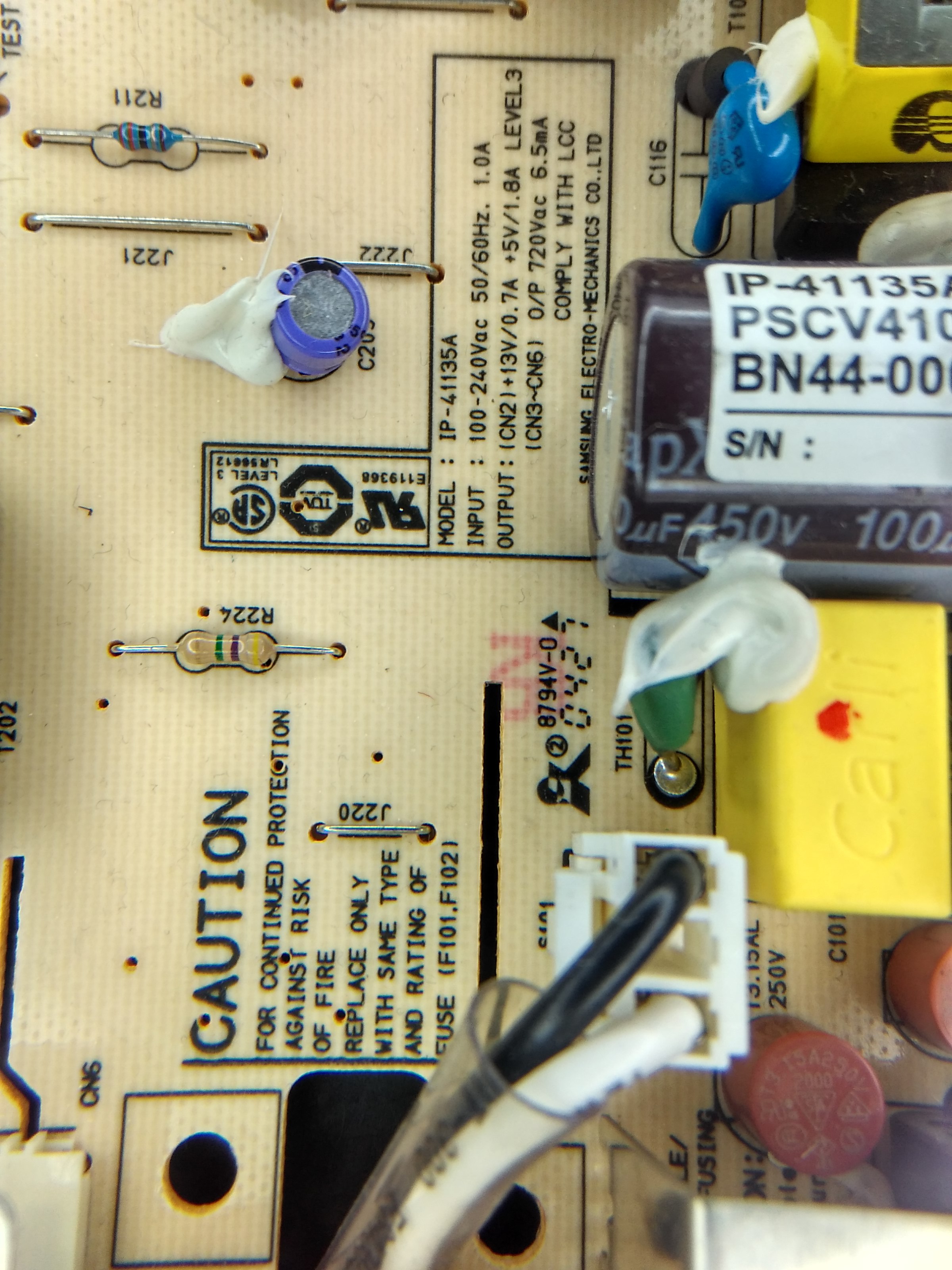 Samsung GH19PS - monitor wyłącza się po chwili, brak 3.5V na CN2