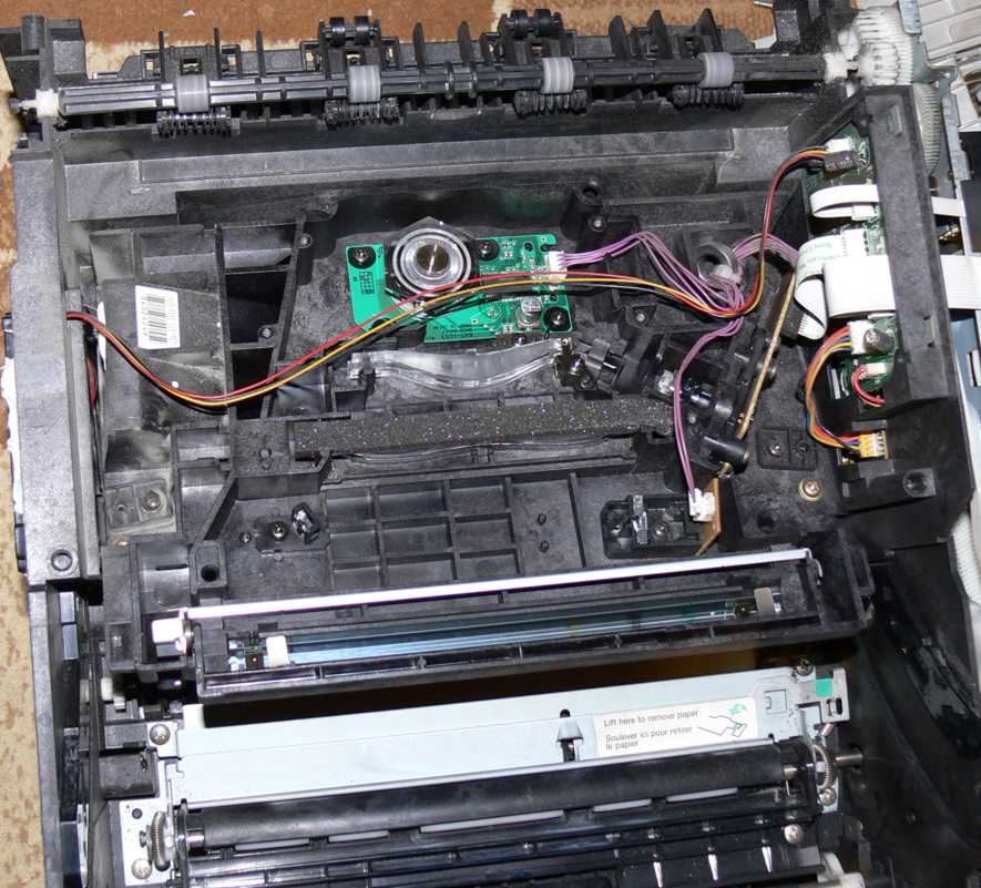 Czy silnik z HP 2100 pasuje do HP 2200dtn? Szukam zamiennika do naprawy.