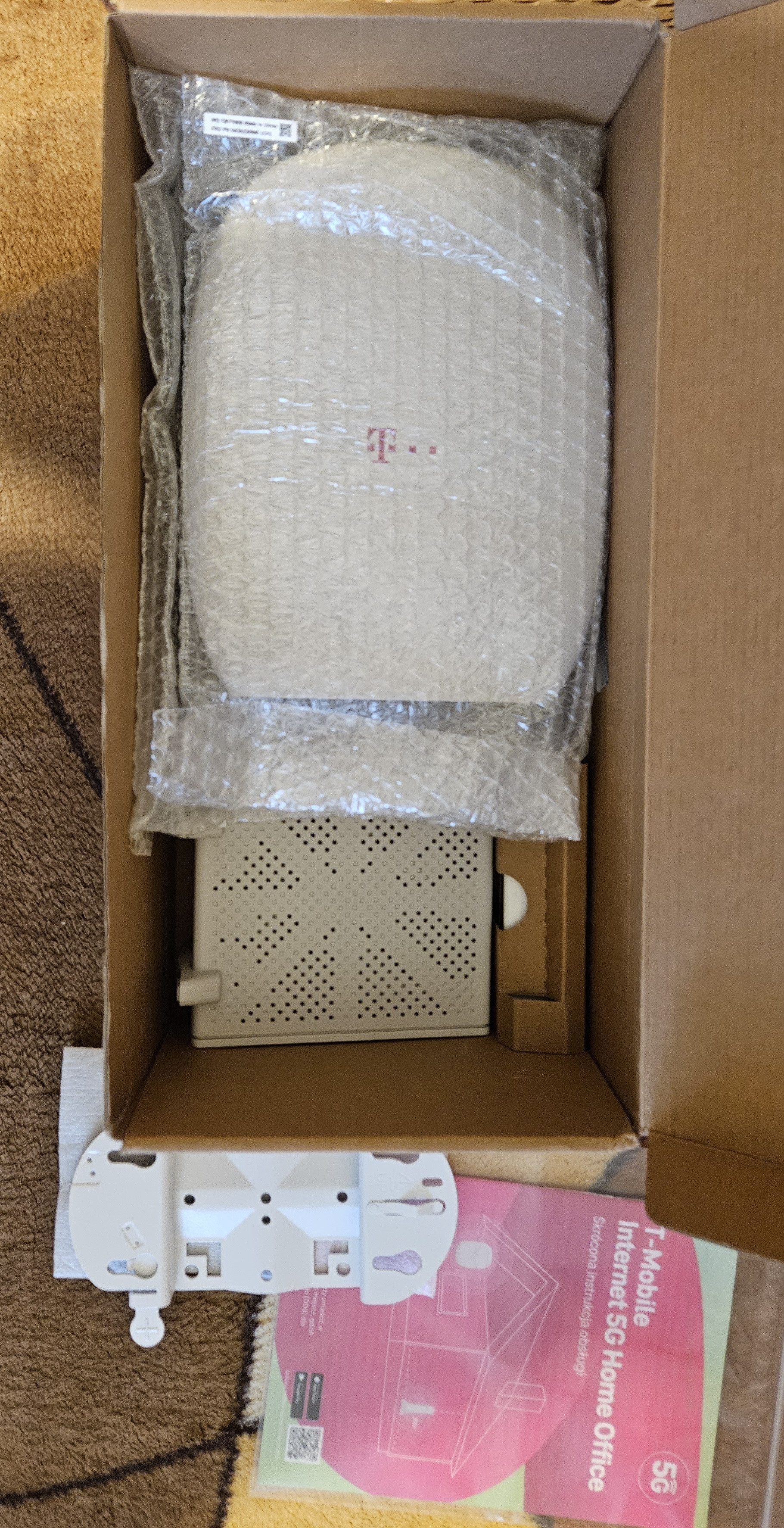 [Sprzedam] Zestaw Router AP Modem T Mobile Home Office Zestaw 5G LTE ...