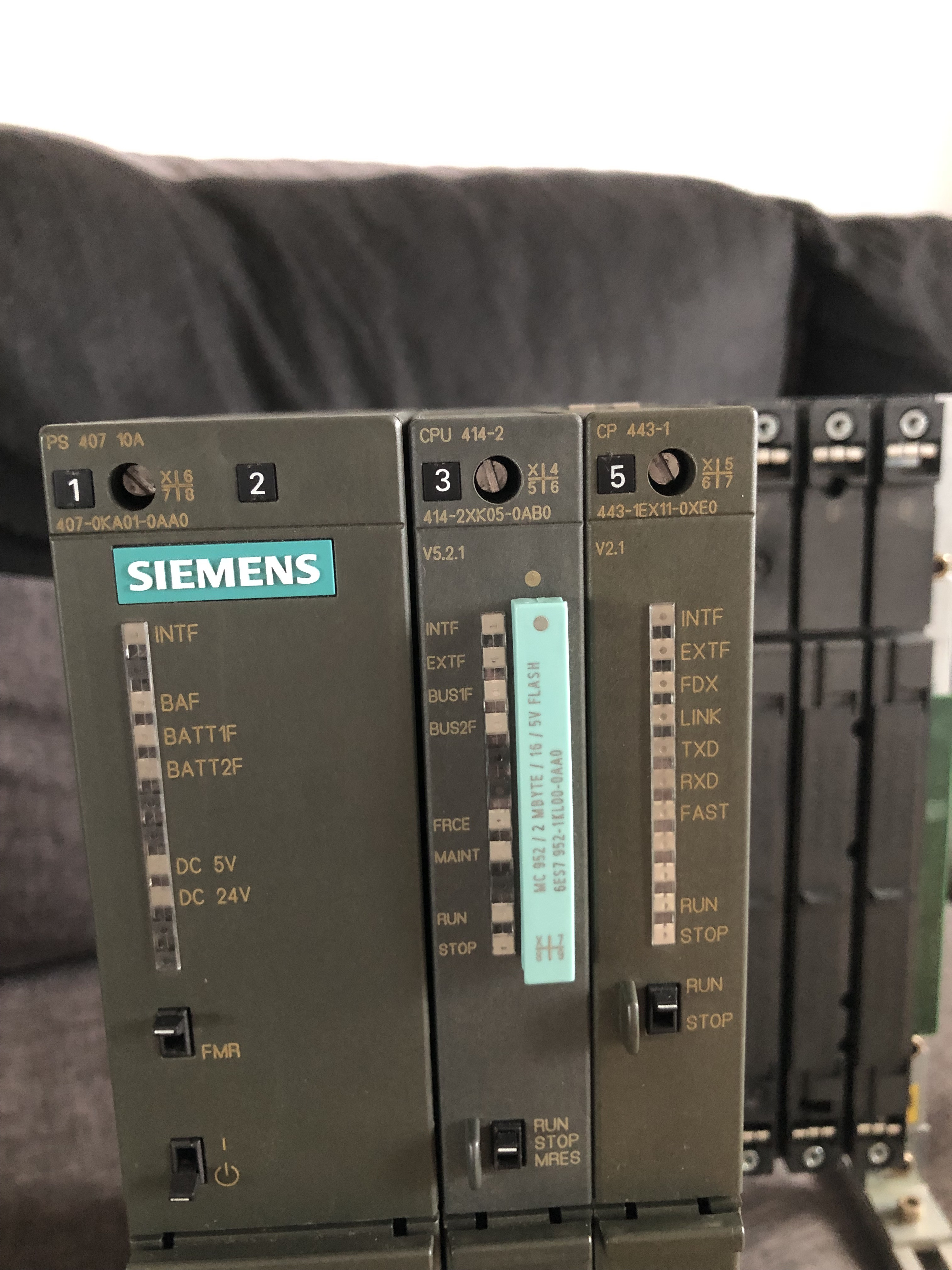 [Sprzedam] Komplet Simatic Siemens S7-400 + ustawnik, leżak magazynowy