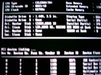 ATI Radeon R92LE - paski na ekranie po restarcie, co sprawdzić?