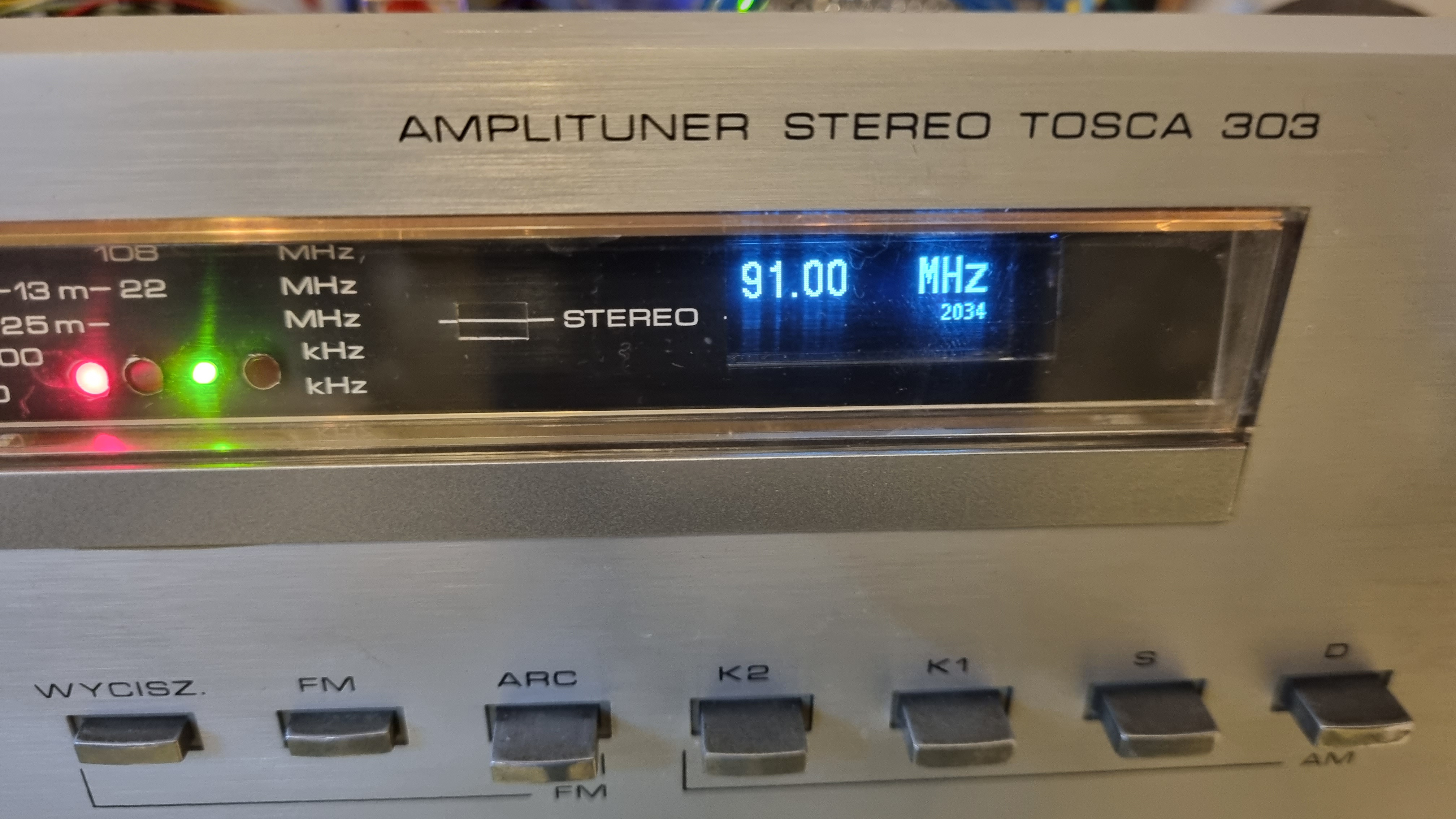 TOSCA AWS 303 - Synteza na TSA5511 z wyświetlaczem OLED 0,96' i zmiana ...