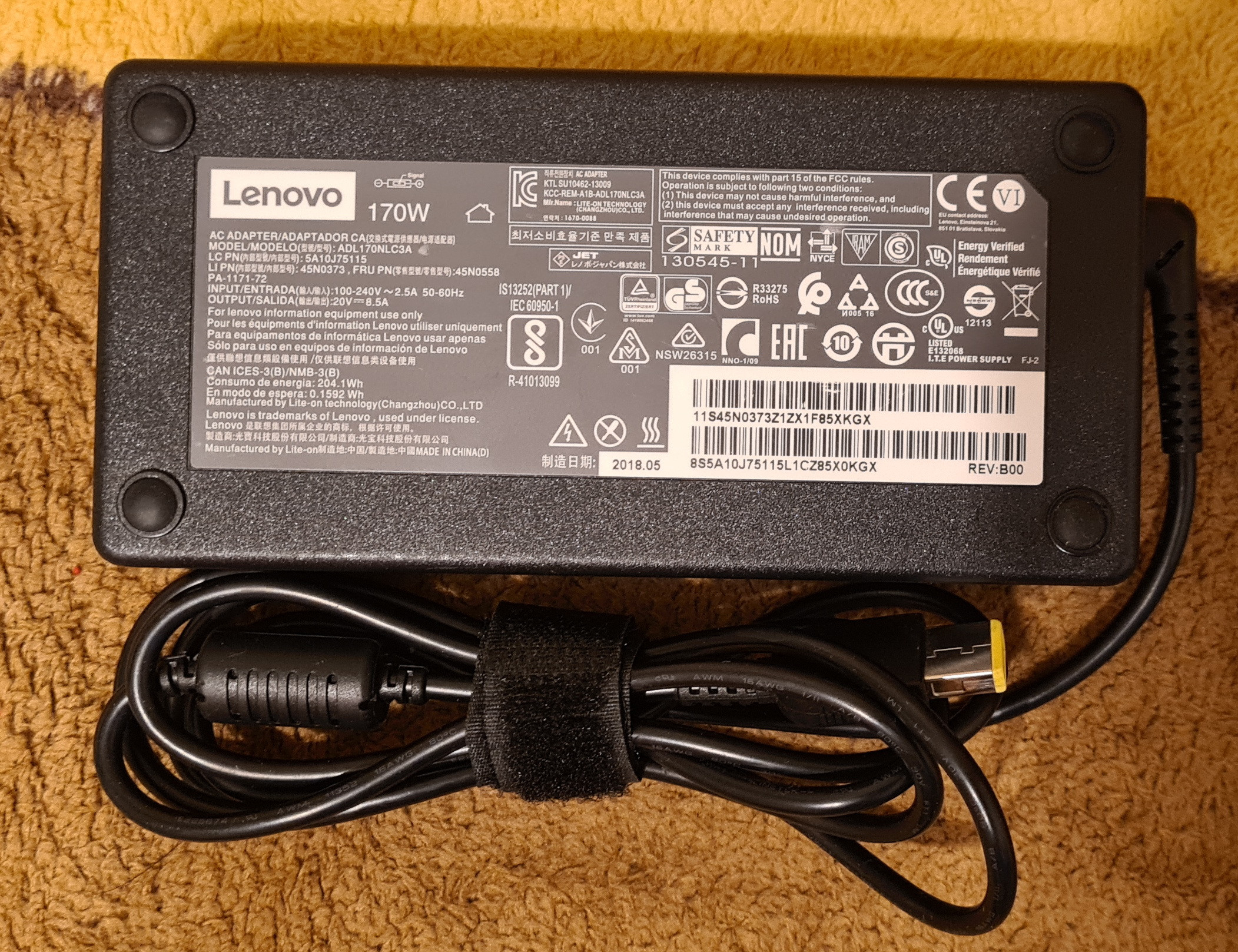 [Sprzedam] Zasilacz Lenovo ADL170NLC3A Y920 W540 P50 P70 170W