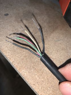 Podłączenie mikrofonu Shure 527B do XLR: identyfikacja kabla shield i ...