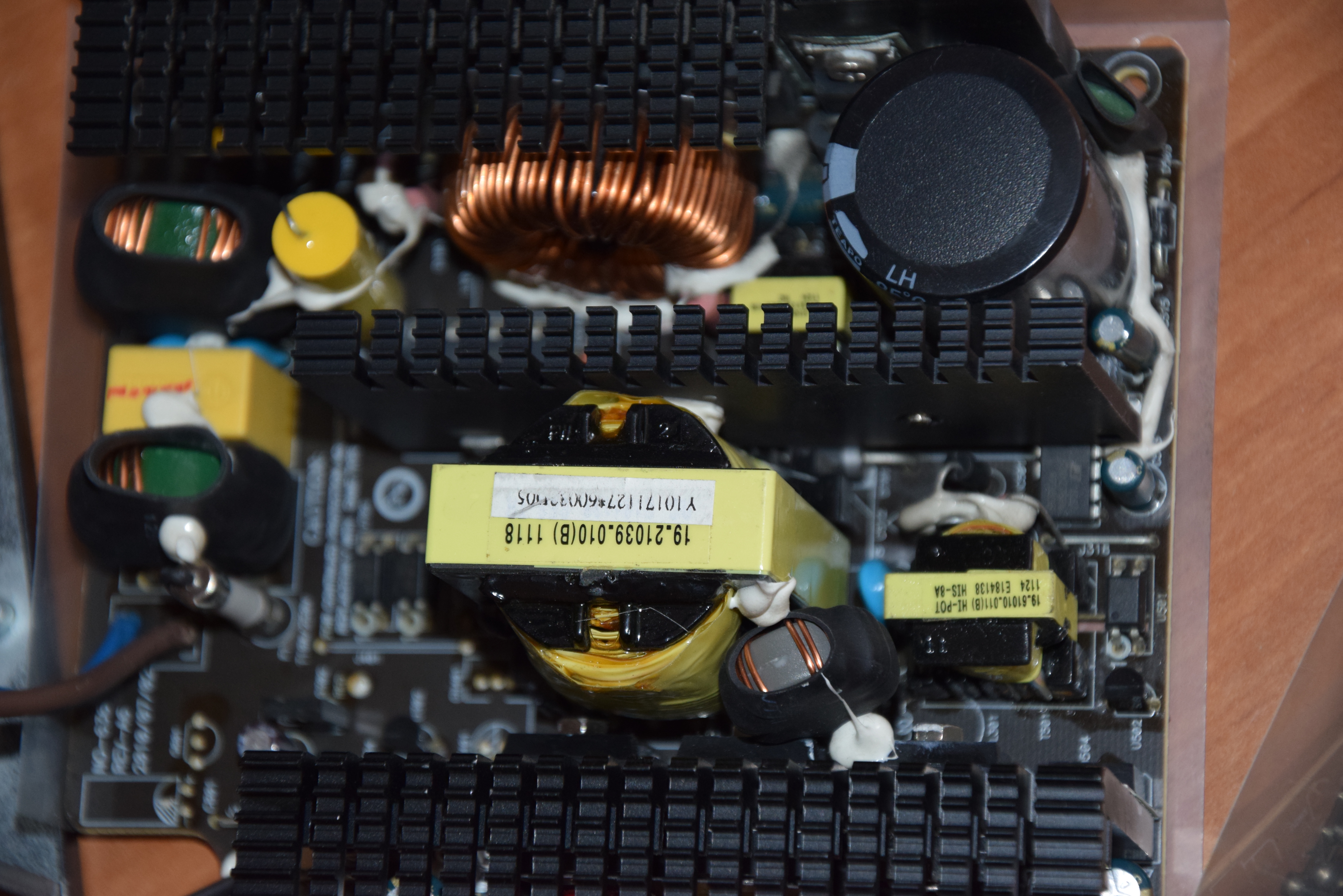 Zasilacz komputerowy OCZ600MXSP brak napięć wyjściowych