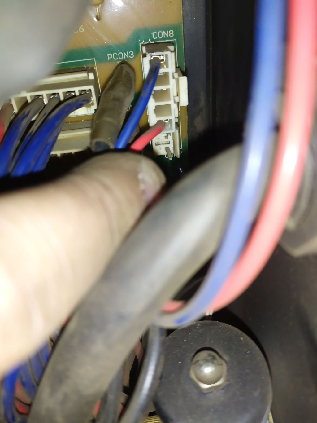 [Rozwiązano] Magnum MIG 330 - przerwany kabel, spawarka nie uruchamia się