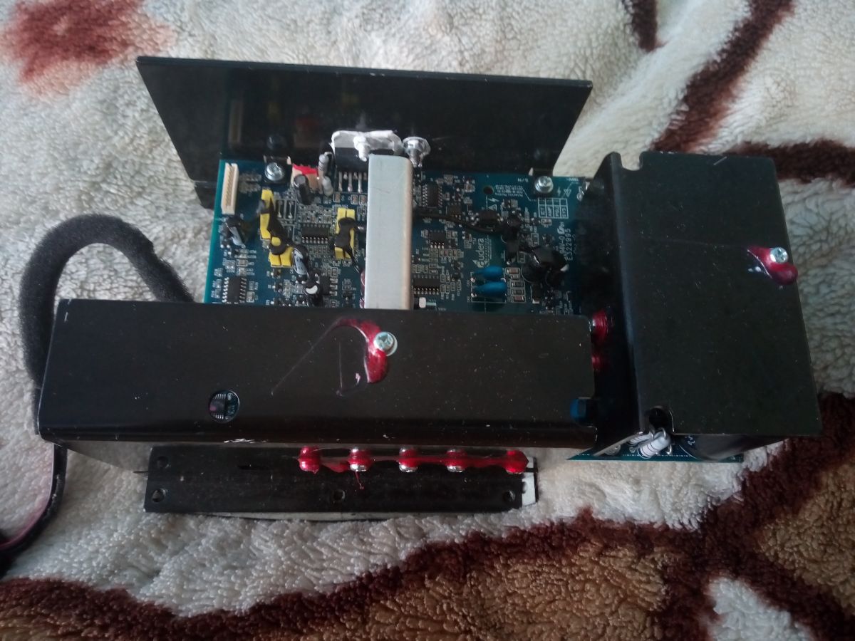 [Rozwiązano] Logitech Z623 - Moduł wzmacniacza 2+1 - Jak podłączyć?