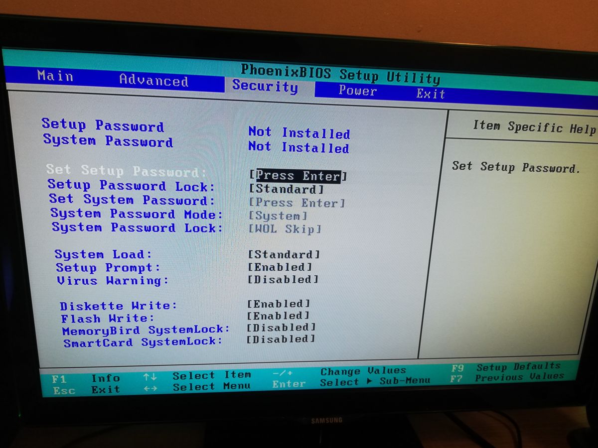 [Rozwiązano] Fujitsu - Nie wykrywa pendrive z Ubuntu 14.04 i Win10 w ...