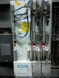 Simodrive 611-silnik zatrzymuje się i wyświetla Fehler 10