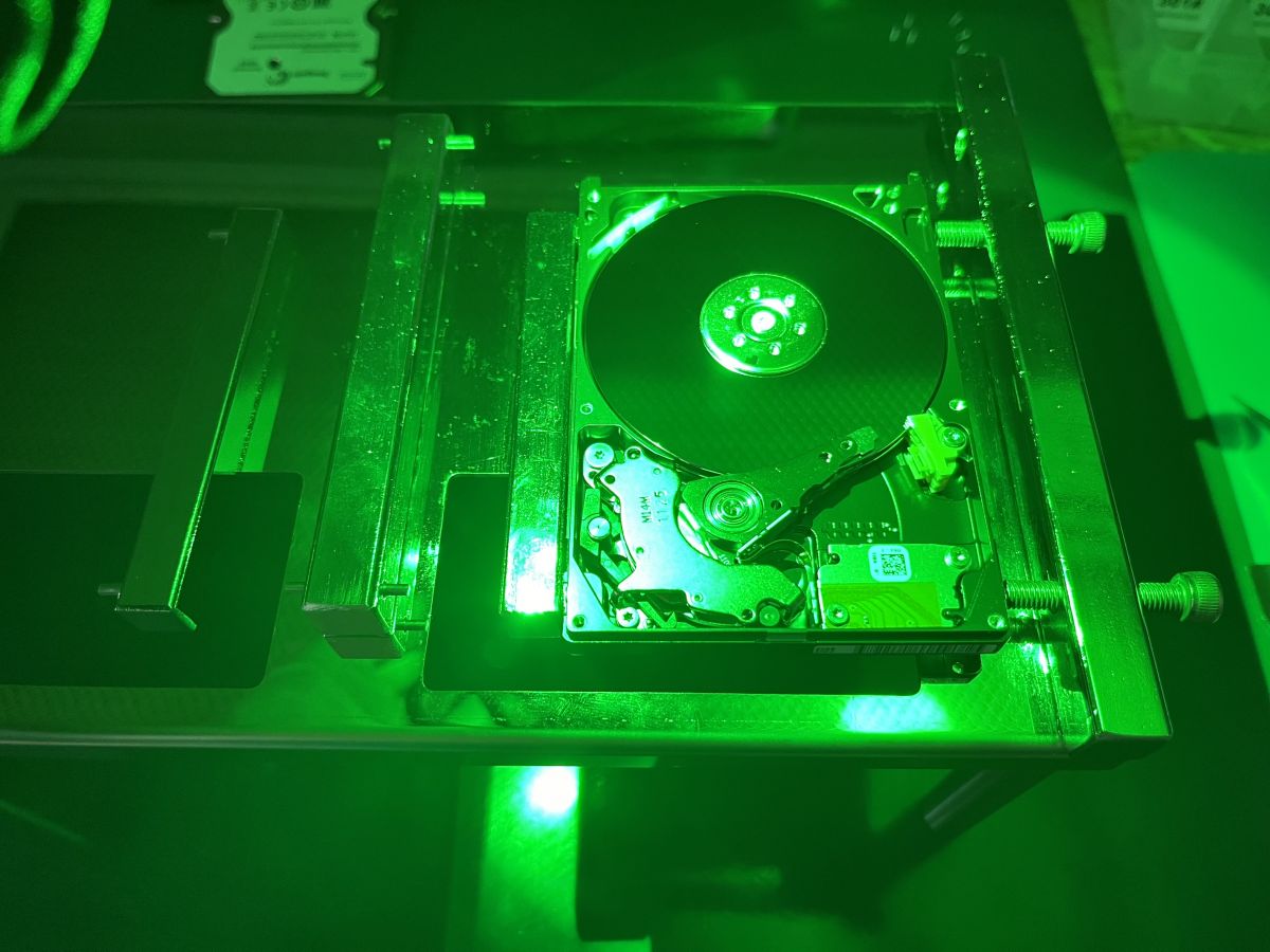 Dysk twardy Seagate ST9500424AS pika po upadku, niewykrywalny - silnik ...