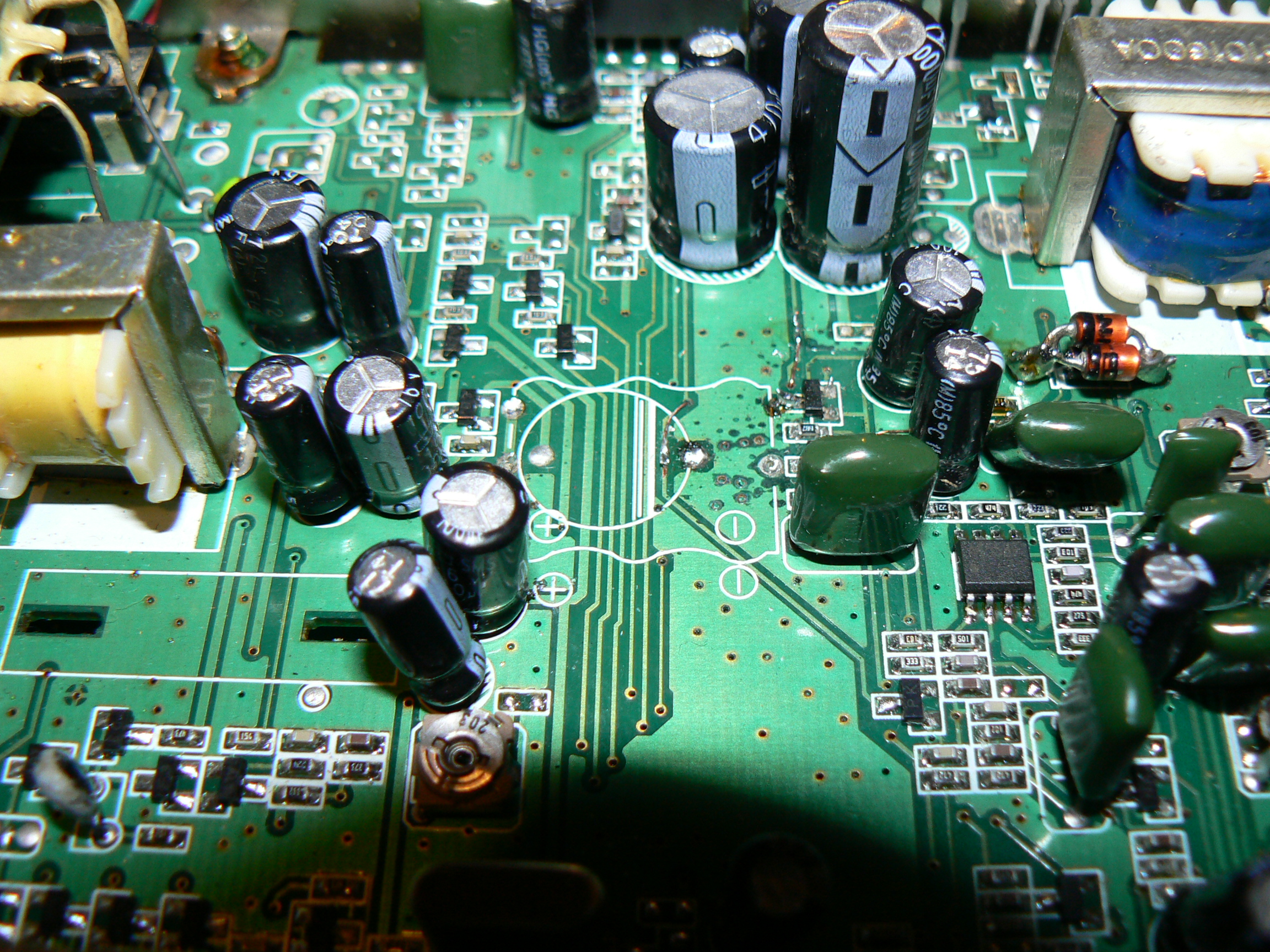 Maycom EM-27 - charczenie w AM, wysokie napięcie mikrofonu, naprawa po ...