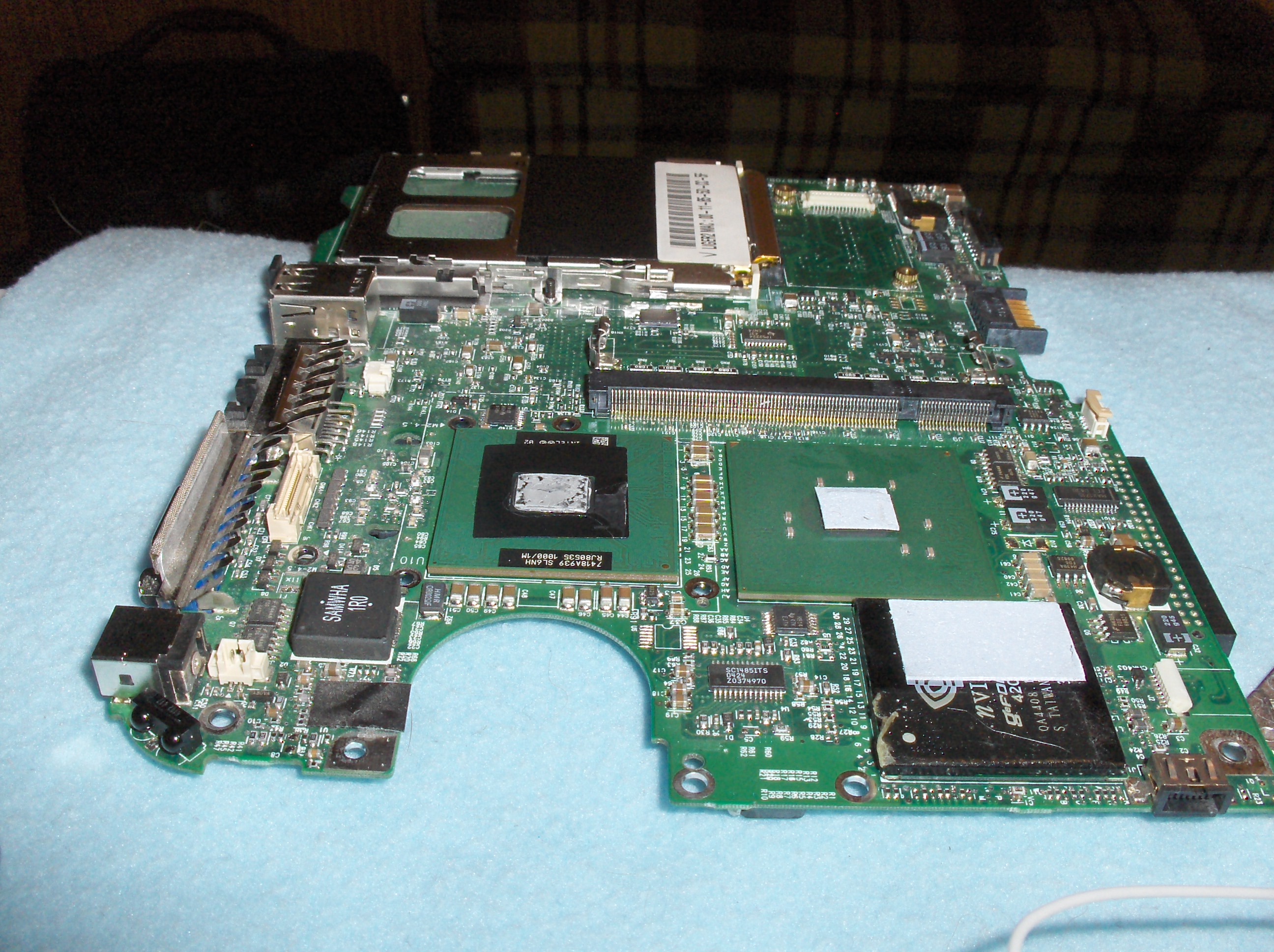 HP Compaq Tablet TC1100 - jak naprawić uszkodzoną kartę graficzną?