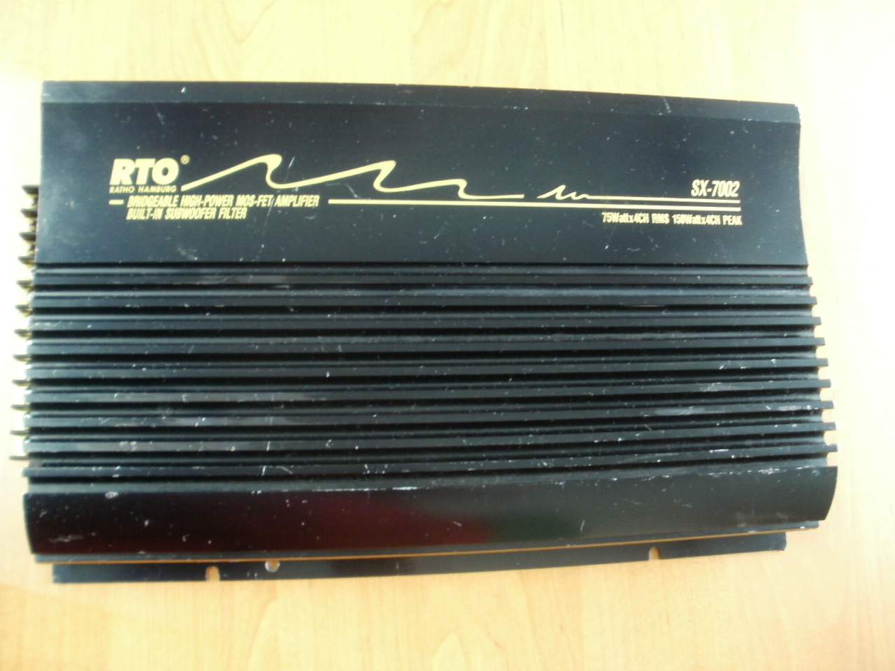 Sprzedam wzmacniacz samochodowy RTO 7002 4X75W RMS