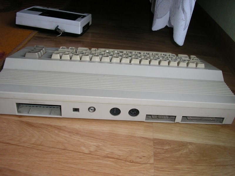 [Sprzedam] Commodore C64, magnetofon, Timex - elektroda.pl