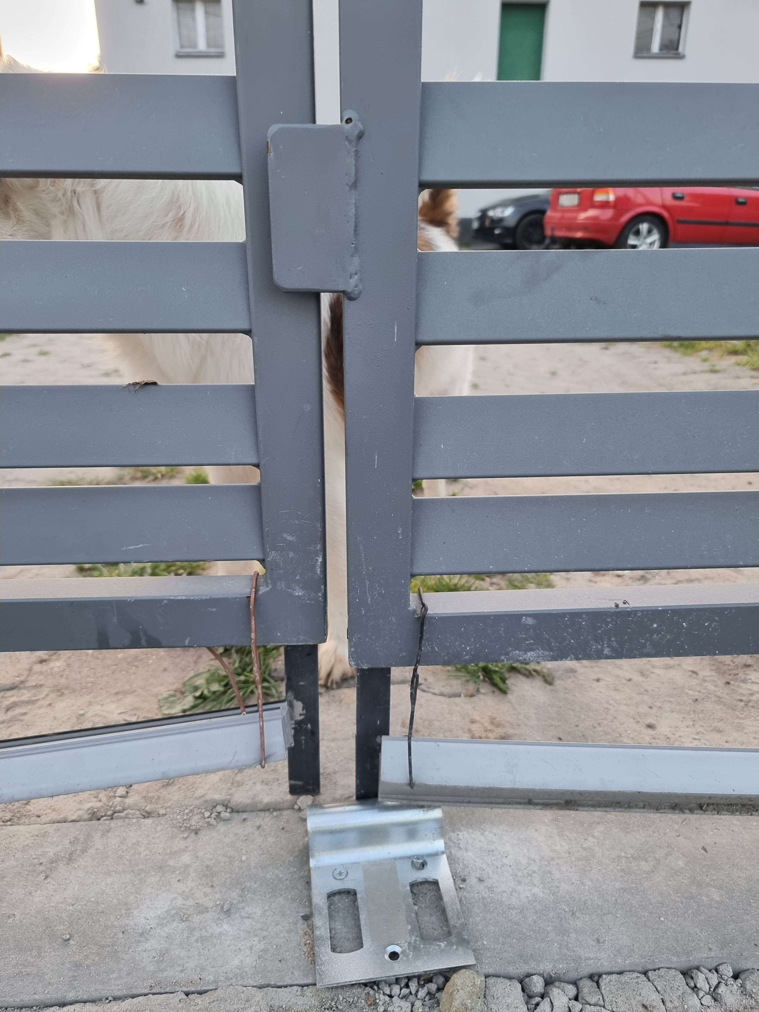 Programowanie siłowników NICE ALTO 100 dla bramy dwuskrzydłowej ...