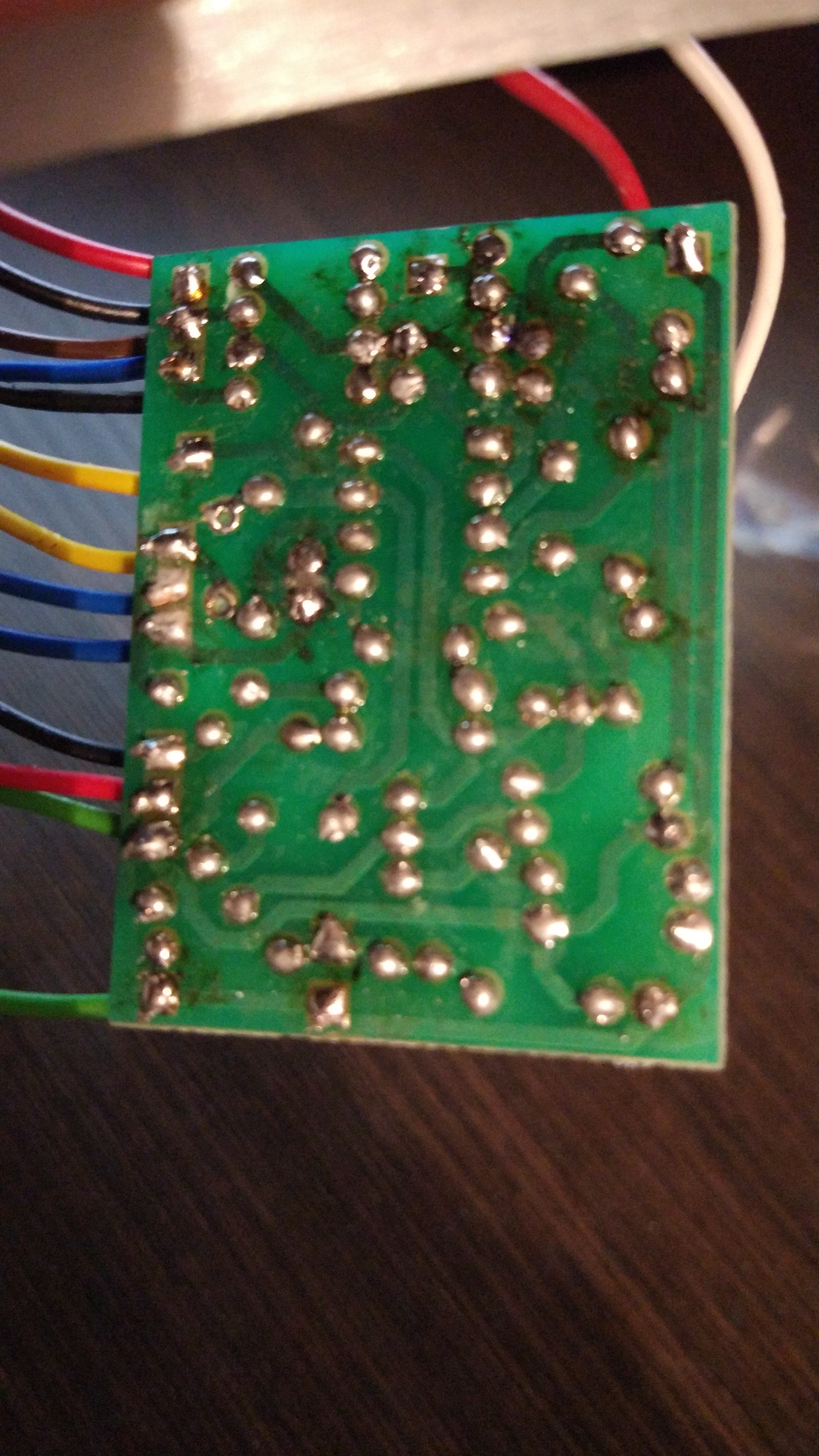 DIY TS 808 Tube Screamer - brak dźwięku, tylko szum po włączeniu