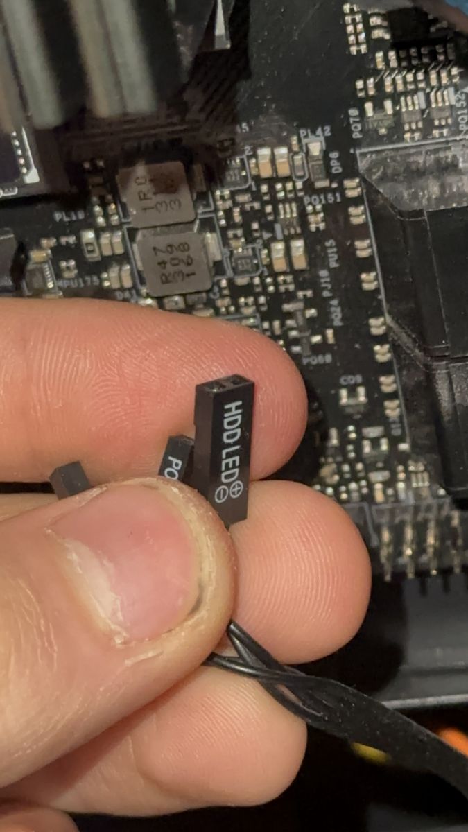 [Rozwiązano] Jak prawidłowo podłączyć wtyczki POWER SW, HDDLED, LED+ do ...