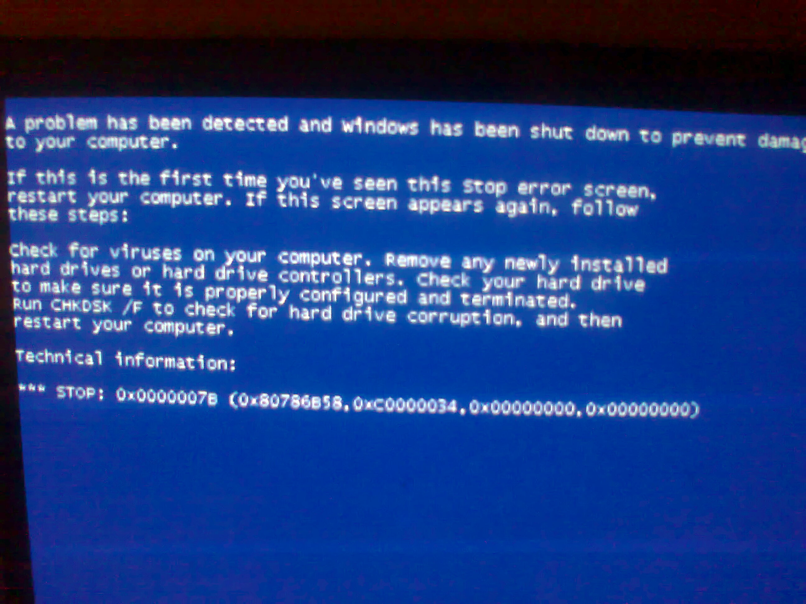 Dell Dimension - Blue Screen przy ładowaniu systemu, reset komputera