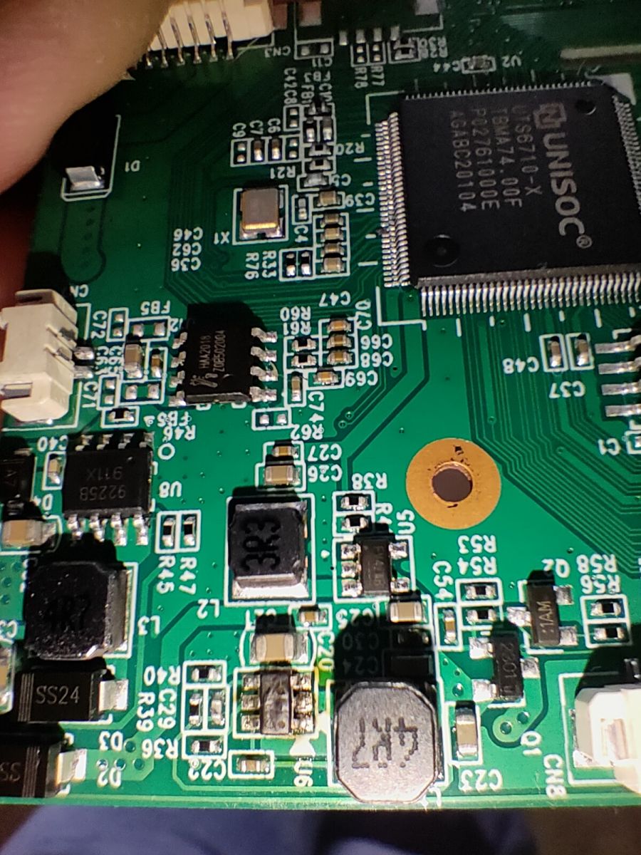 [Rozwiązano] Projektor LED Zenwire A10 - prośba o identyfikację załączonego elementu na zdjęciu