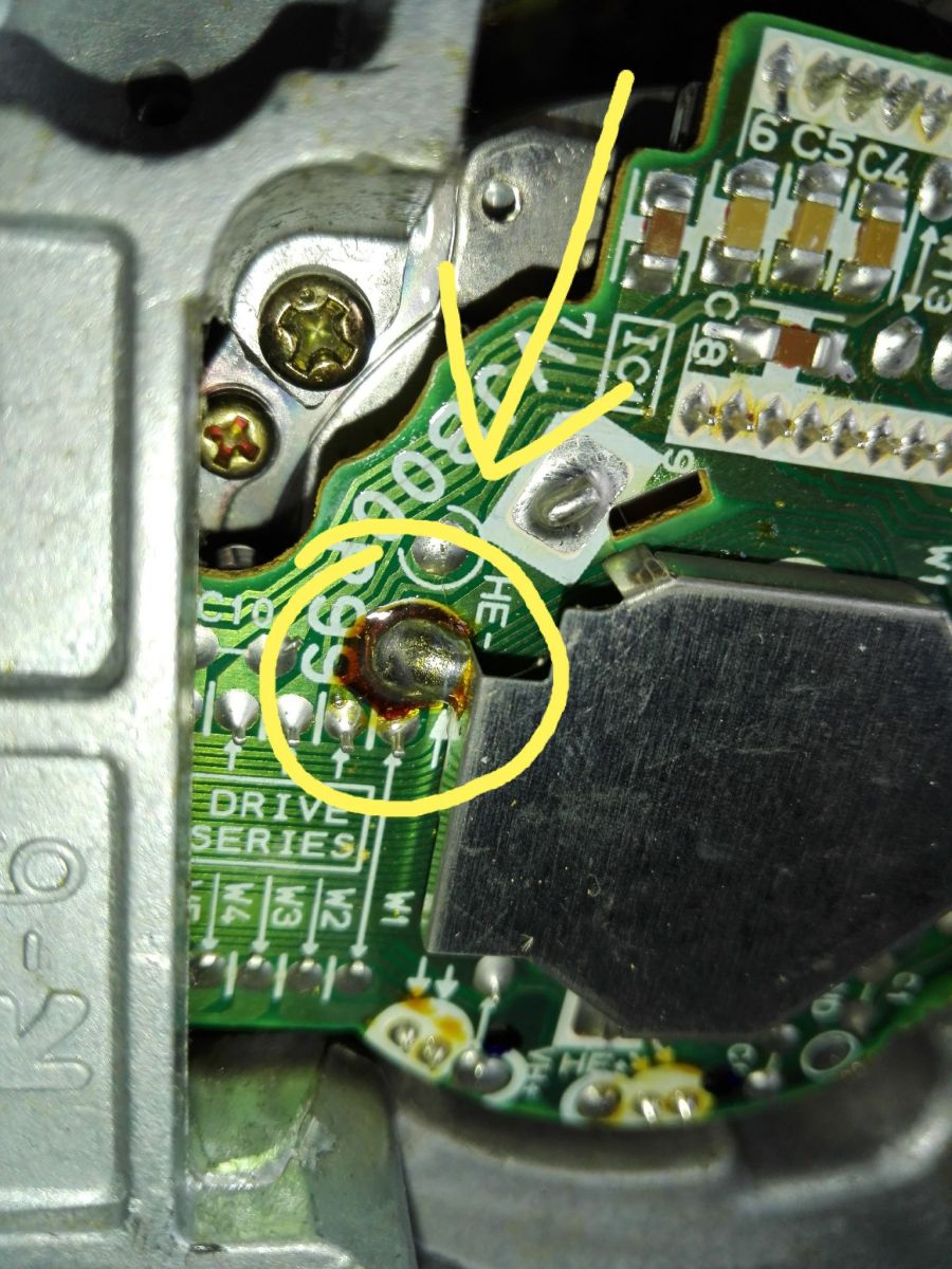 Panasonic NV HS 800 - głośna praca bębna głowicy oraz zniekształcony obraz