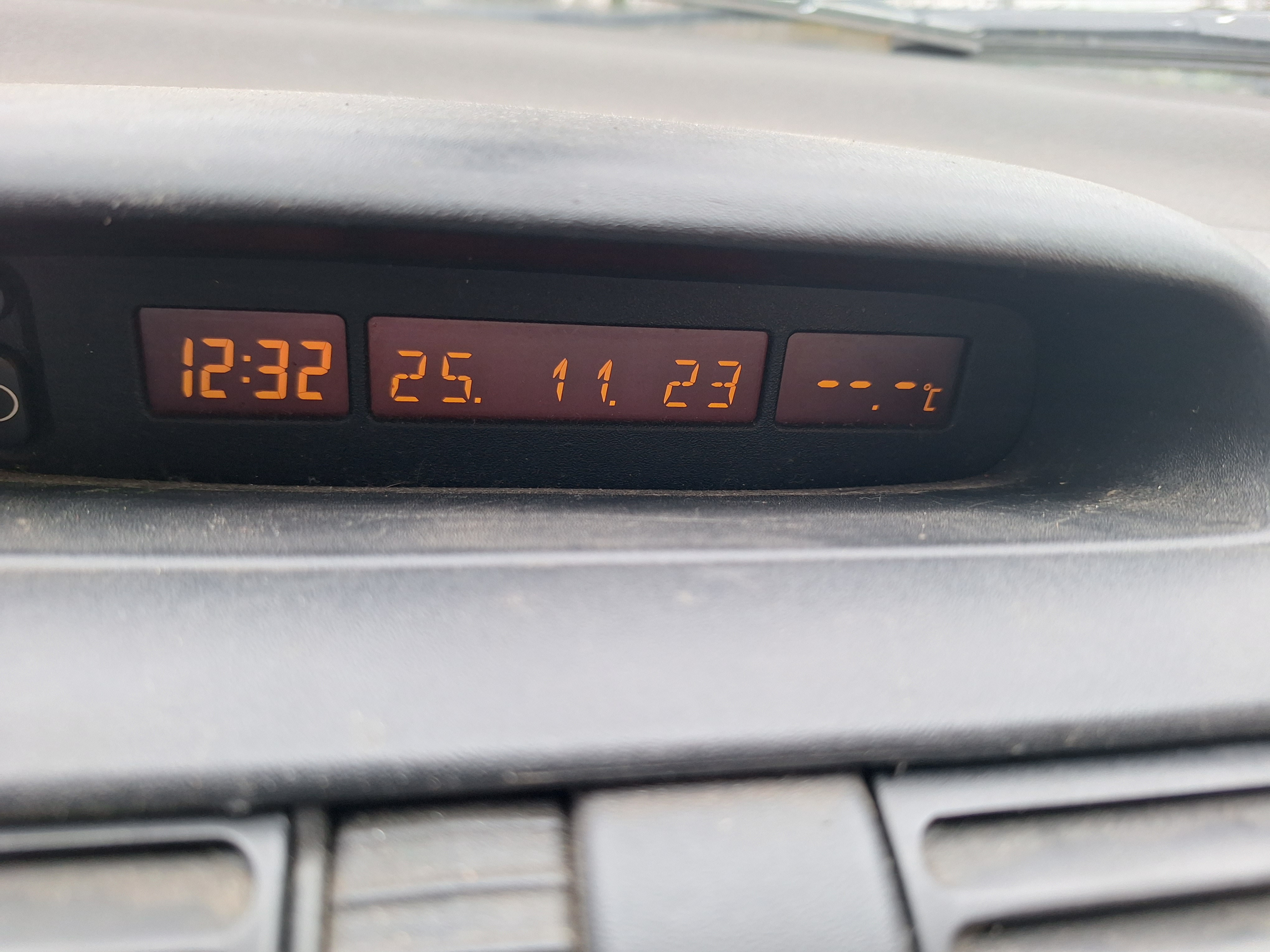 [Rozwiązano] Opel Corsa B, czujnik temperatury powietrza nie działa