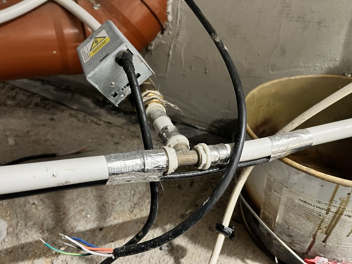 [Rozwiązano] Co to za system rur do wody i jakie narzędzia rozbudowy są potrzebne