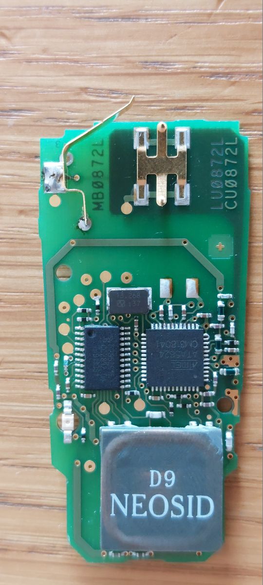 [Rozwiązano] Wymiana pamięci w kluczyku Keyless VW Passat B7 2014 ...