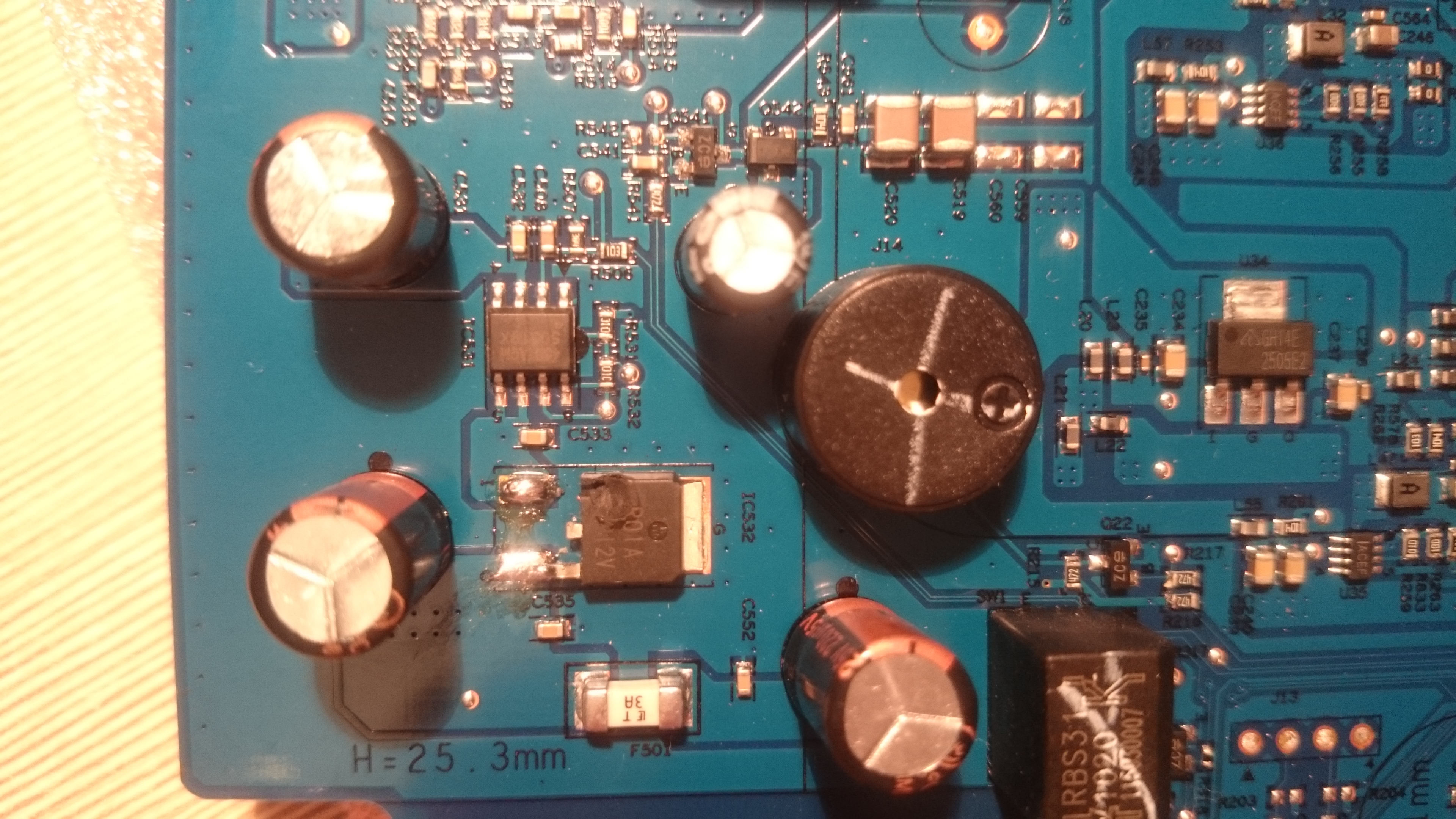 Dell u2713 - Jaka to część ? Ma ktoś jakieś sugestie