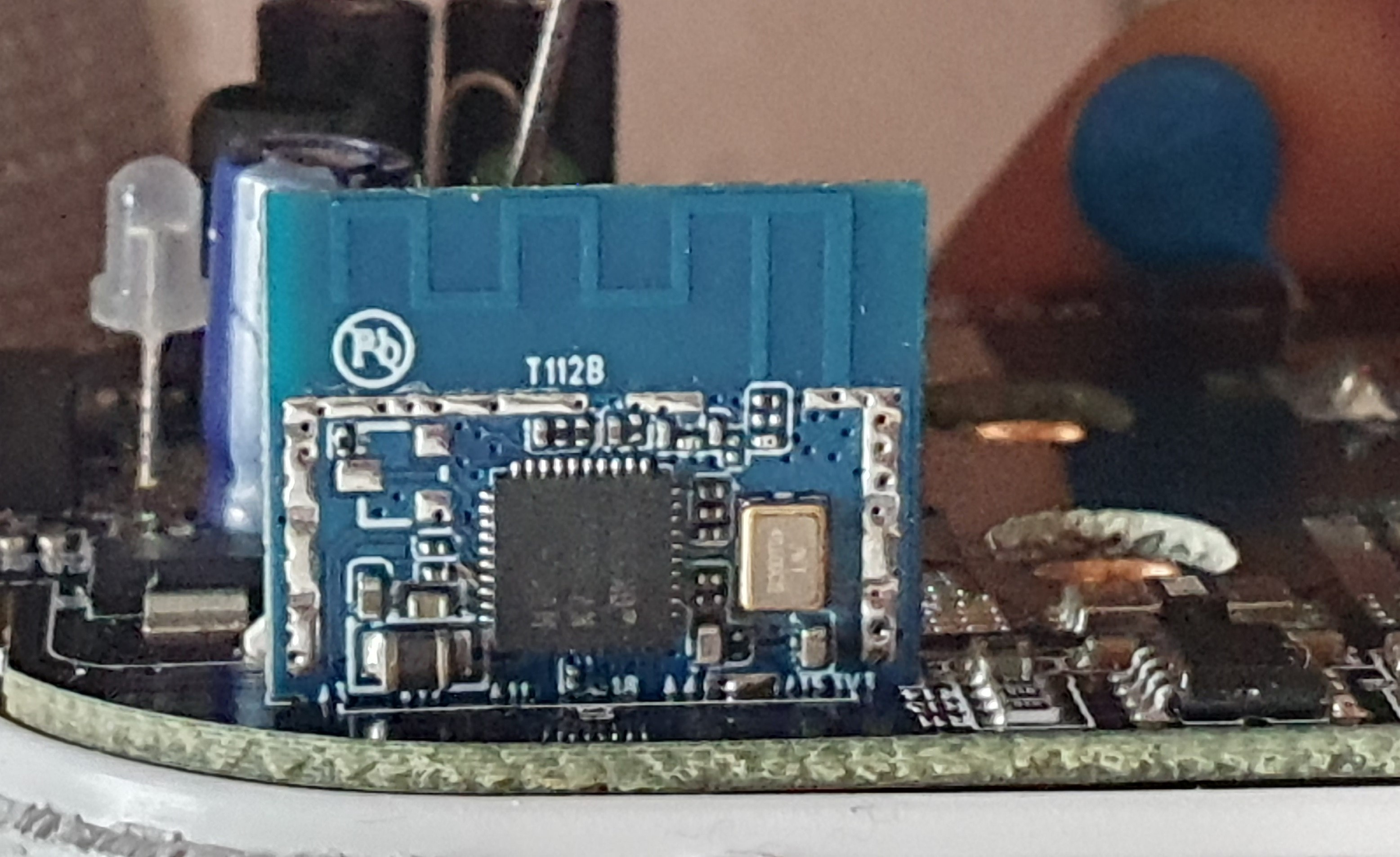 Smart plug chip identification and suitable firmware suggestions