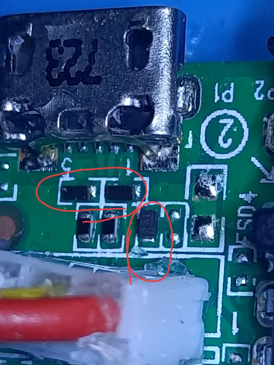 Czy to dioda i transile? - prośba o identyfiakcję.