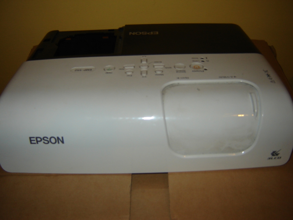 Jak uruchomić projektor Infocus LP340 bez lampy i zasilacza? - 130