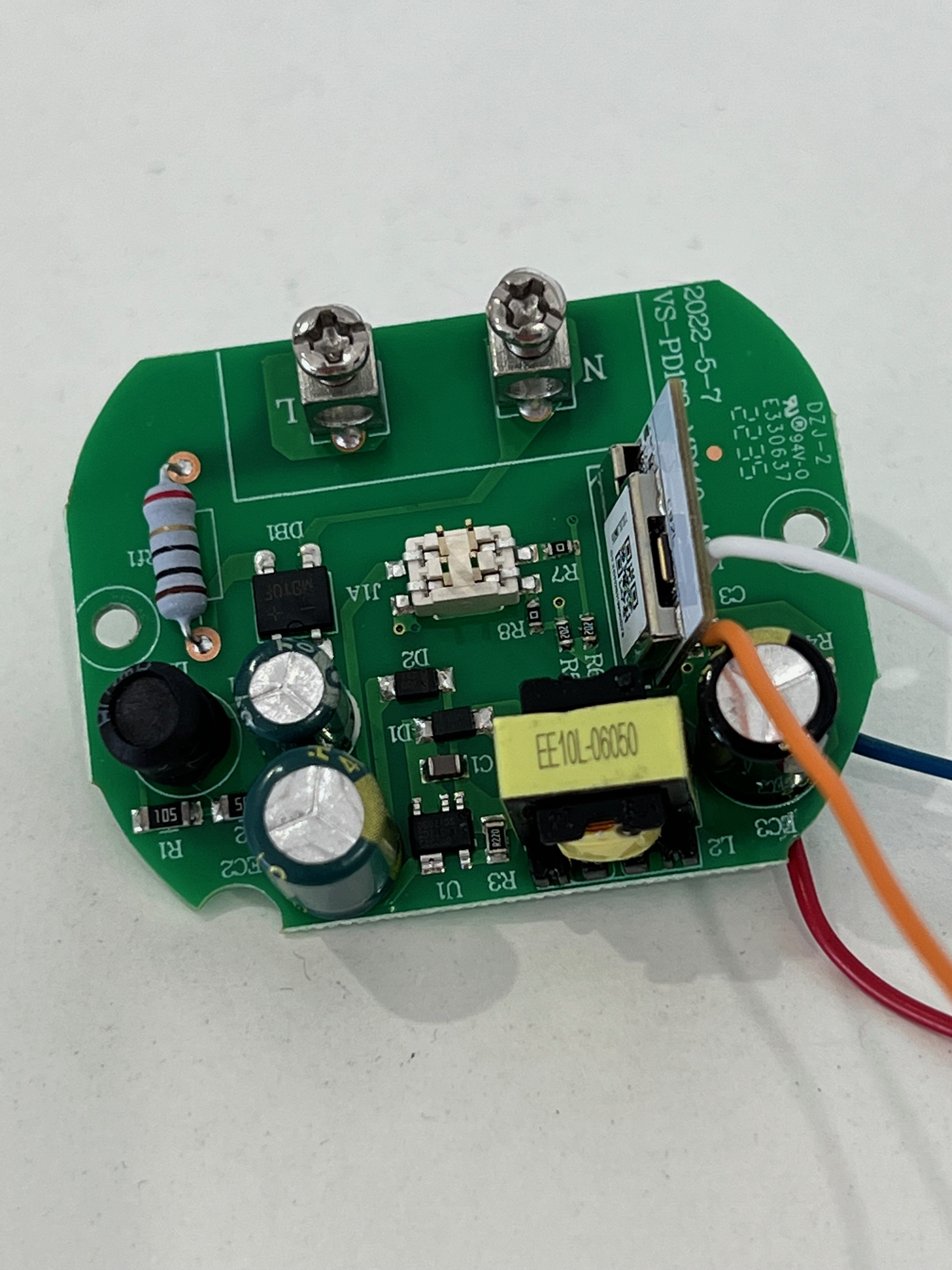 Flashing Mirabella Genio RGB+CW/WW I002741 Downlight