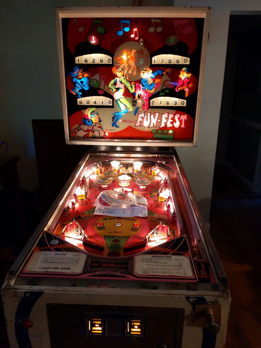 Pinball FUN-FEST Williams 1973 drugie życie - elektroda.pl