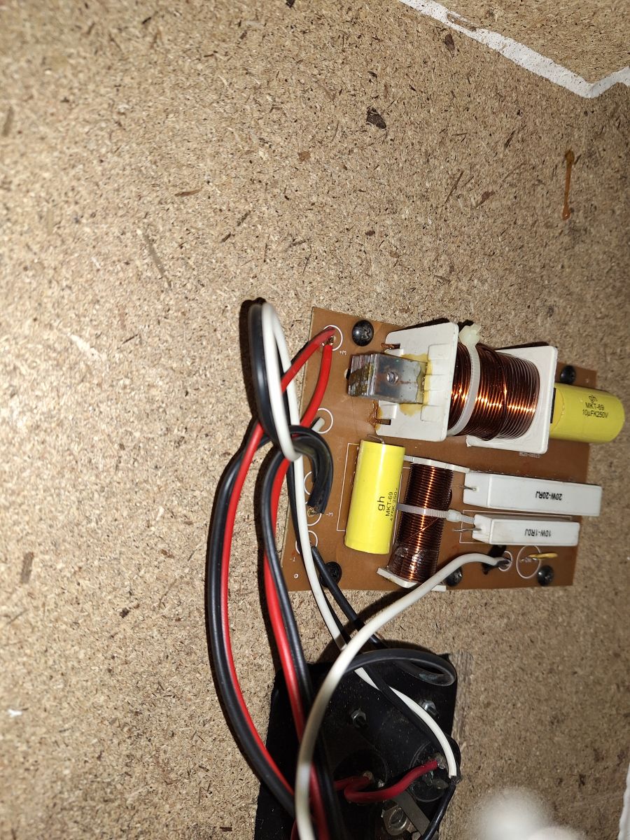 Jakie głośniki wybrać do kolumn RELOOP RSP-30 zamiast uszkodzonych?