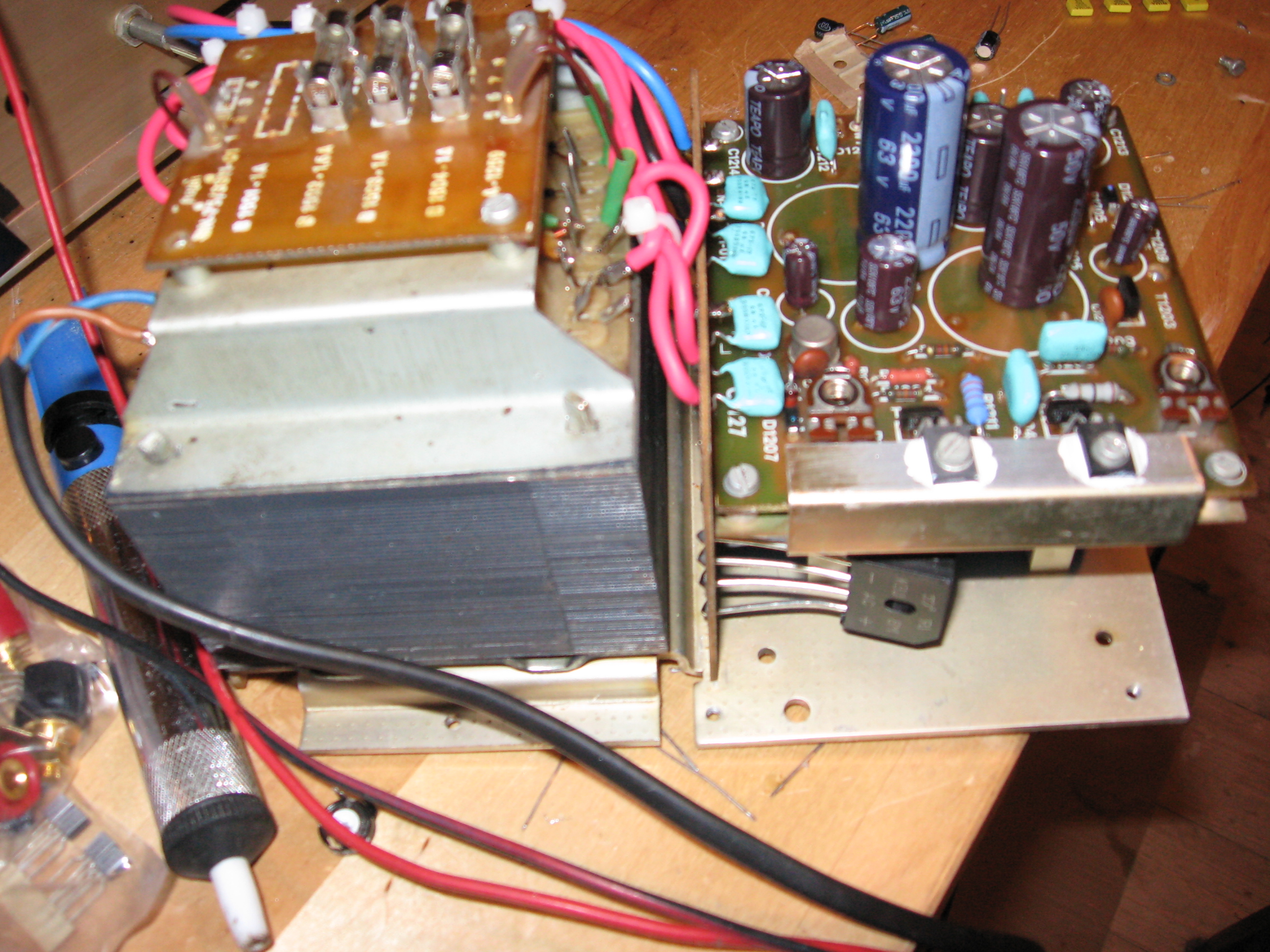 Radmor 5102-TE - spadek głośności i przesterowanie dźwięku, jak naprawić?