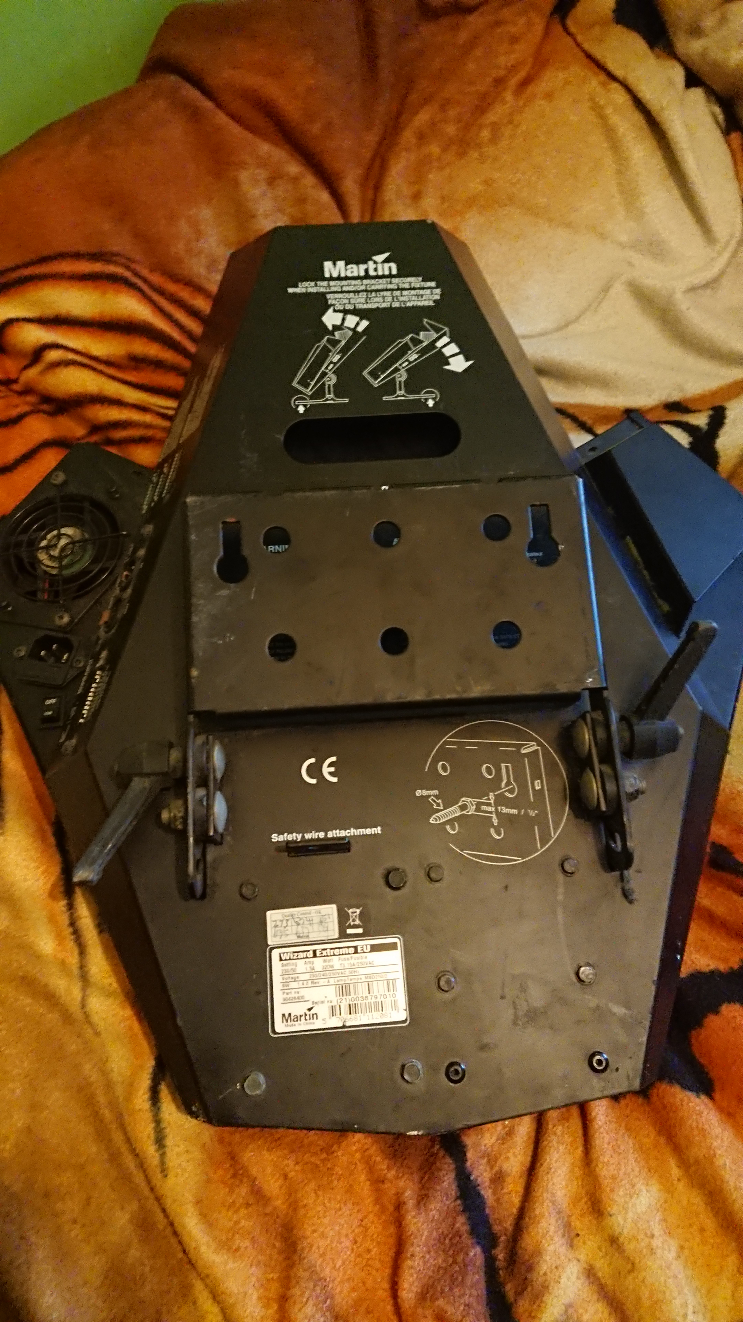 [Sprzedam] Sprzęt oświetleniowy - Skaner Martin Wizard Extreme