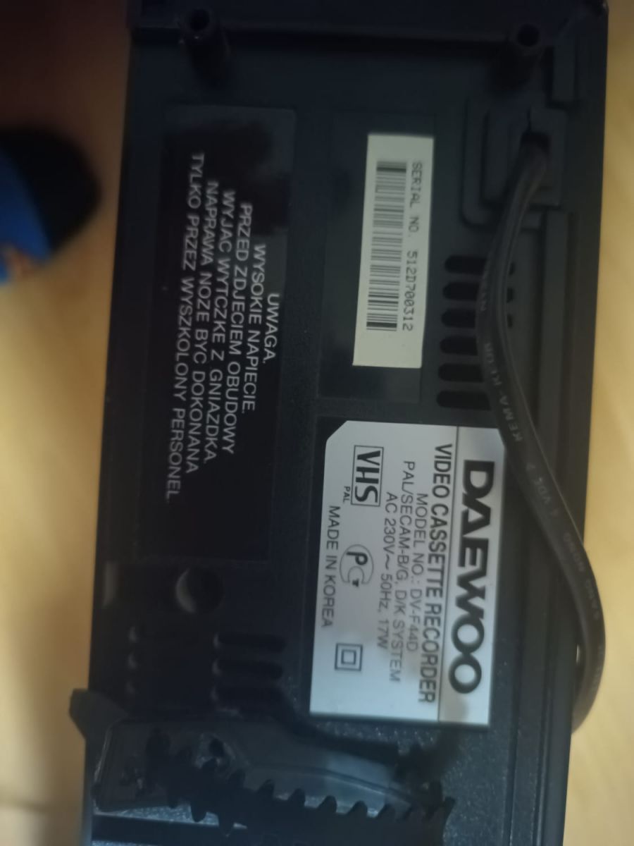 [Rozwiązano] Jak podłączyć Daewoo DV-F440 do telewizora aby zgrać kasete
