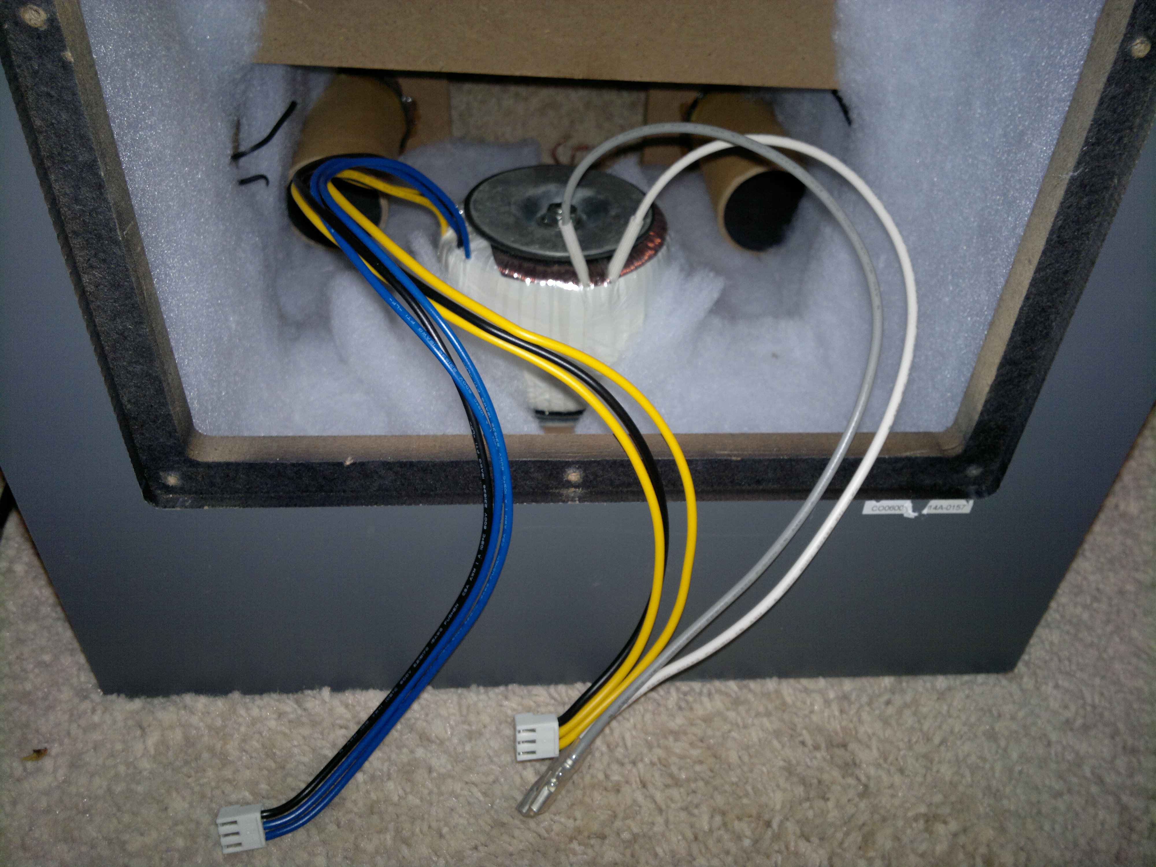 Teufel Concept G - Stały prąd na wyjściu wzmacniacza