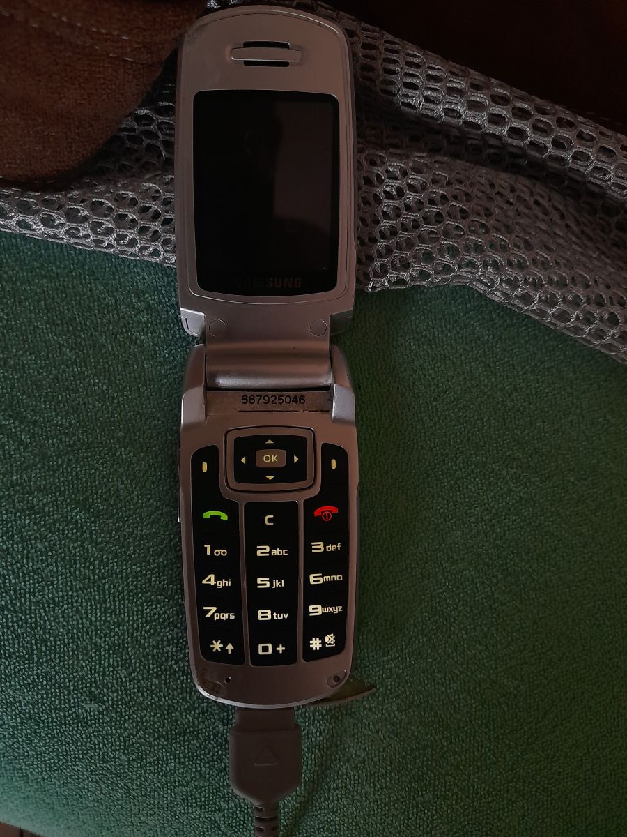 Samsung SGH-M300: Podświetlenie klawiszy, czarny ekran, zewnętrzny ...