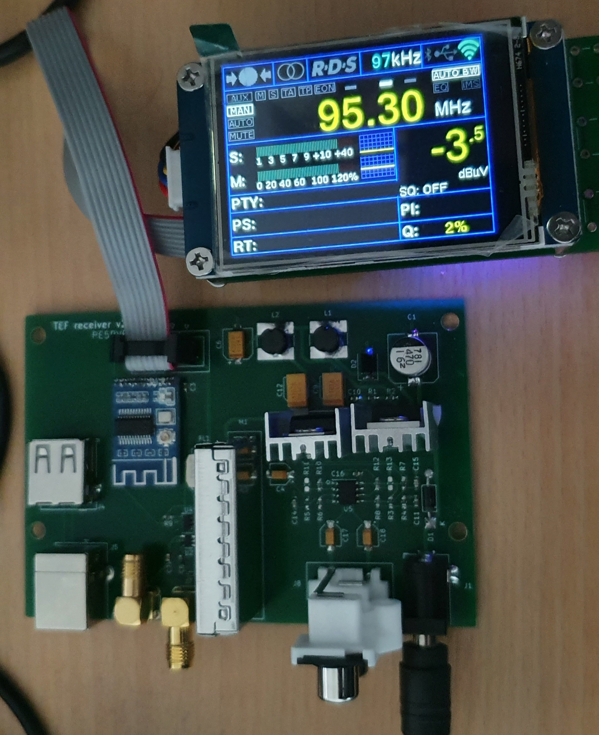 AM / FM tuner TEF6686 controlled from the computer