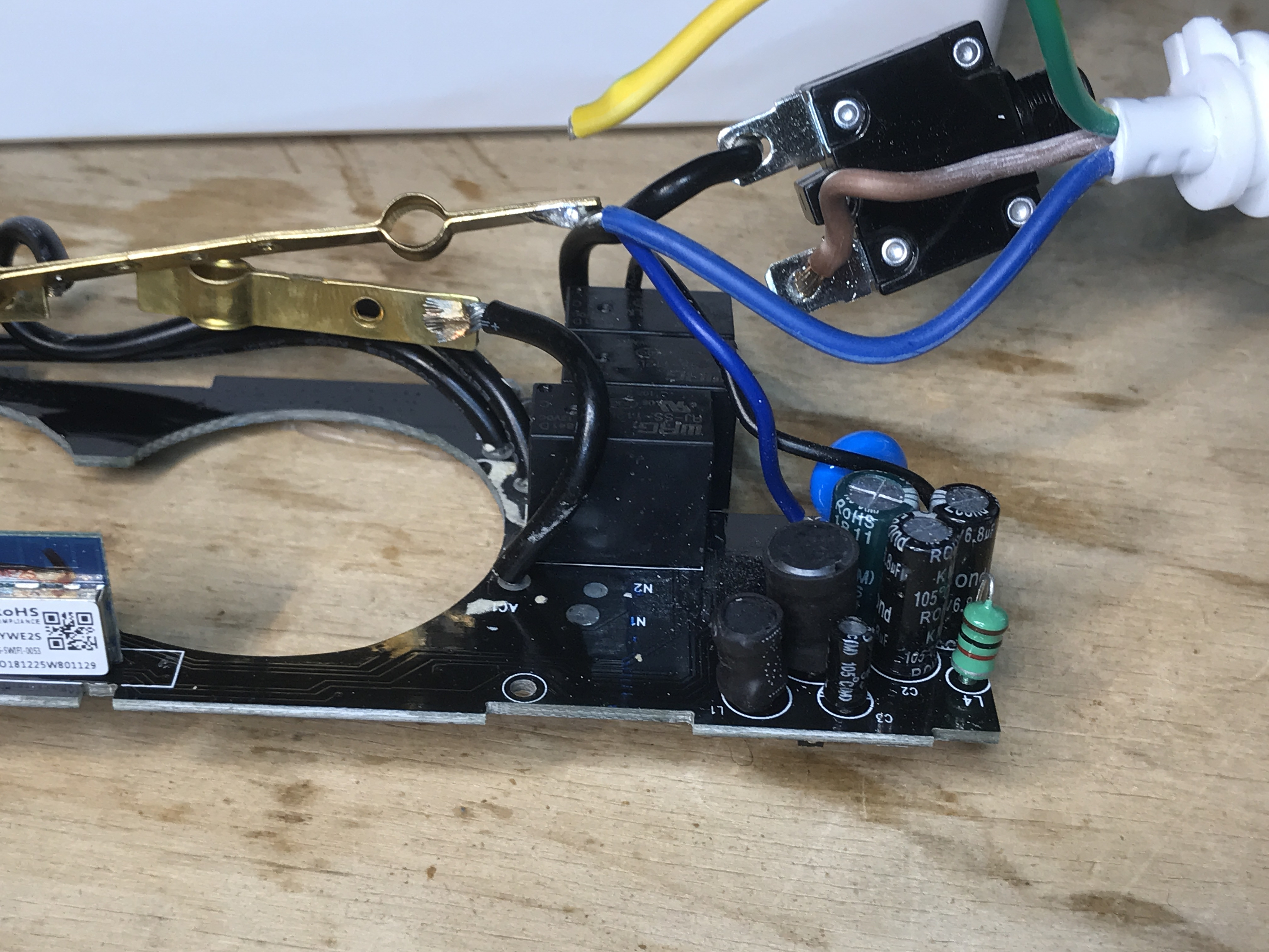 [TYWE2S/ESP8266] Woox R4027 four-slot WiFi controlled USB power strip