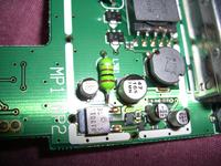 Jak wymienić tranzystor BD650 w Icom 746, by naprawić podświetlenie?