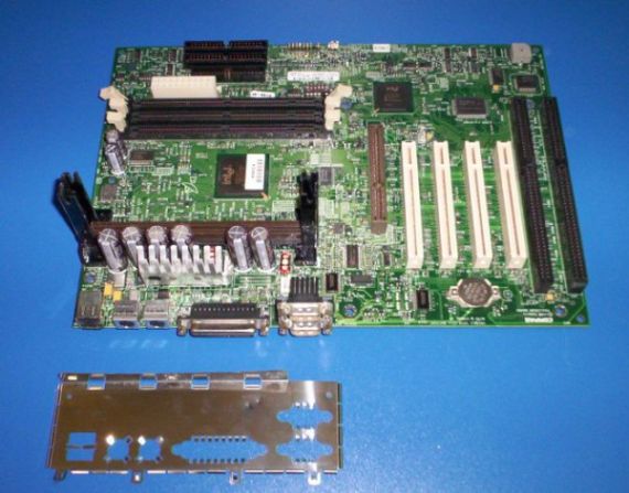 Problem z płyta główna COMPAQ 443BX i procesorem PIII 500MHz