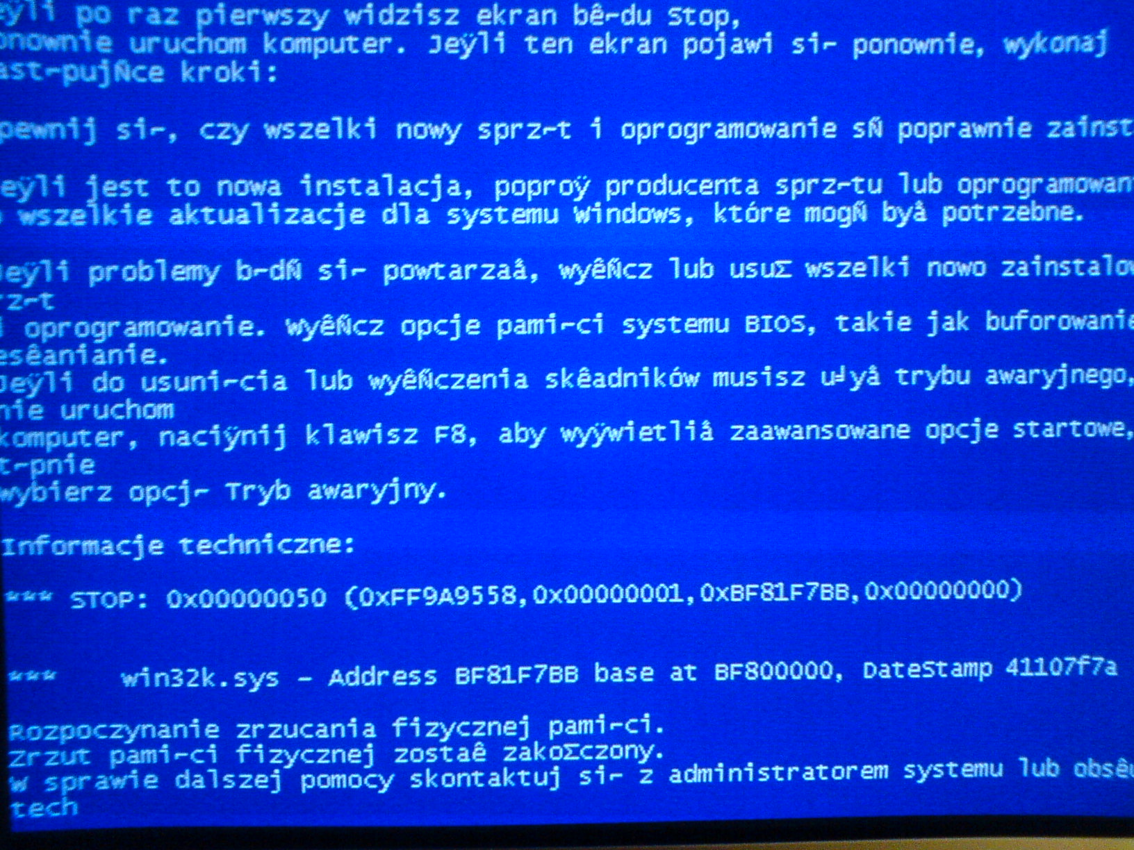 Blue Screen przy uruchamianiu Windows XP - jak usunąć błąd?