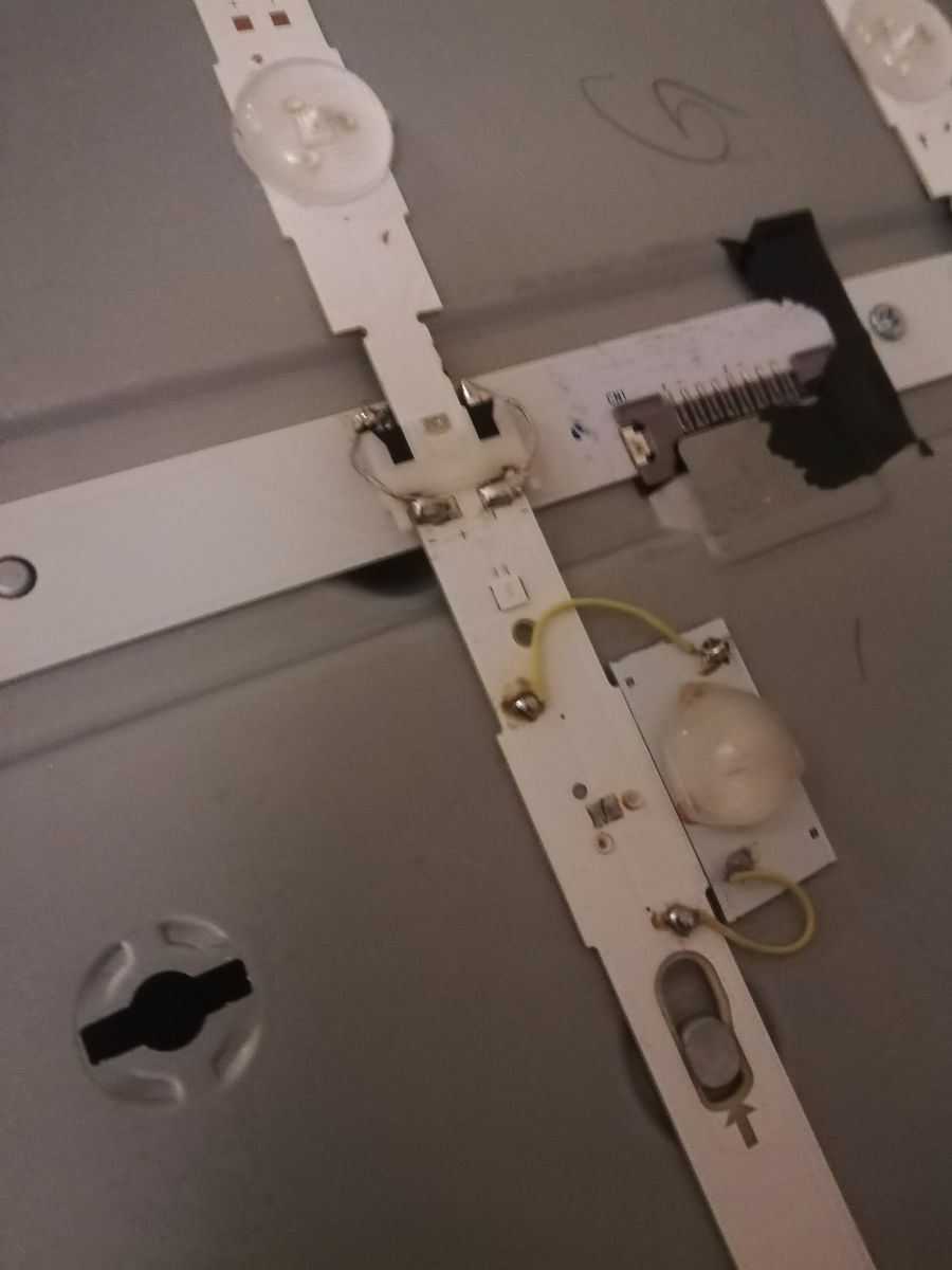 Samsung UE49MU6272: Kompatybilność płyty głównej z innymi modelami TV