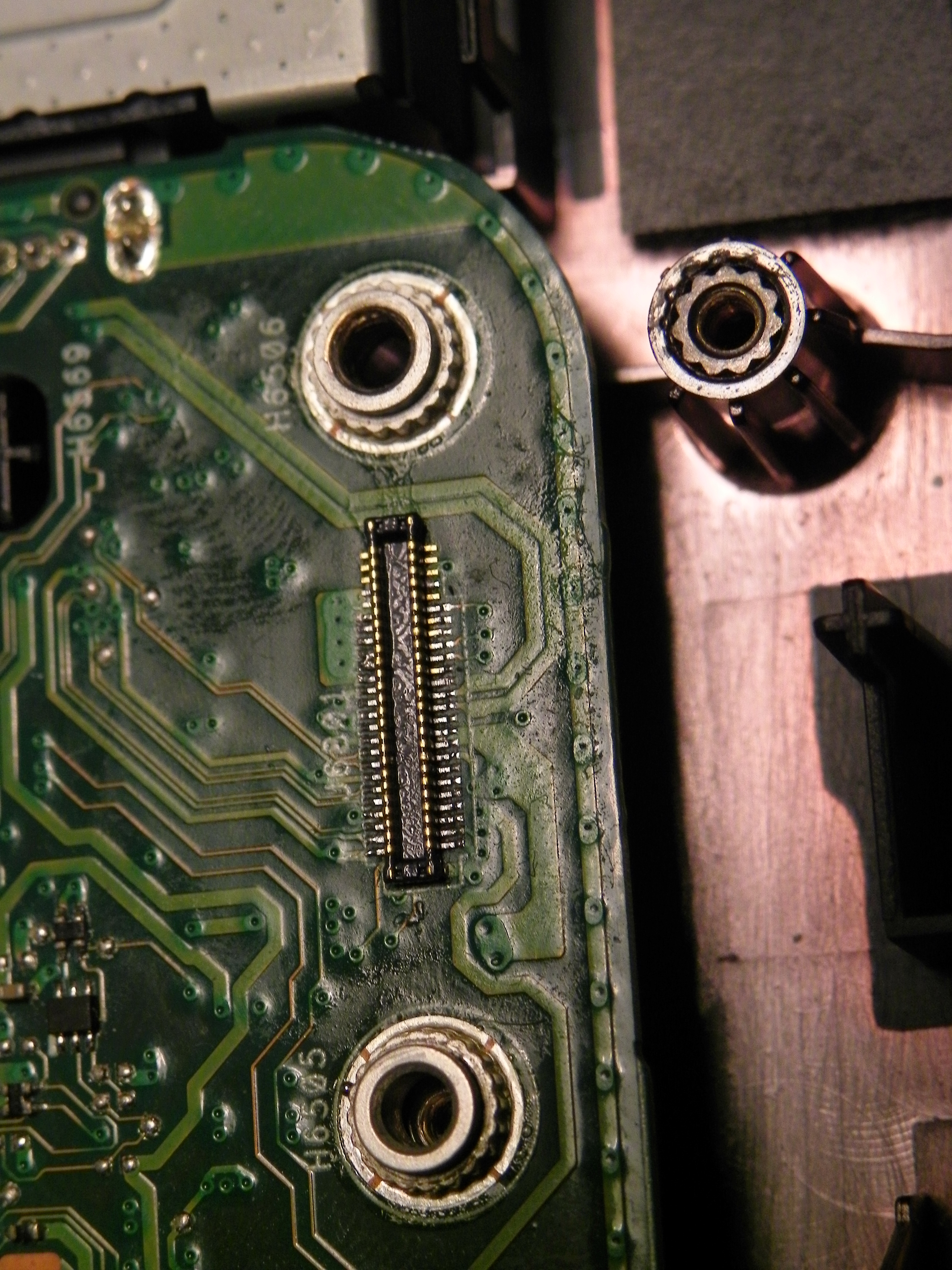 ASUS X554SJ - BIOS nie widzi SSD po naprawie, instalacja systemu błędy