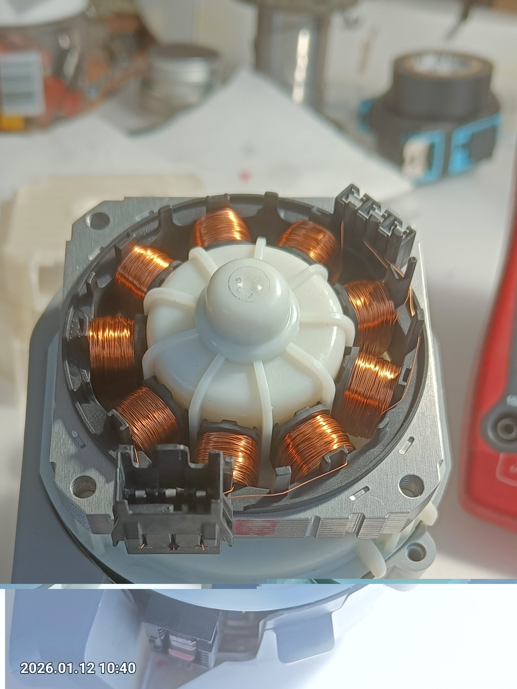 Podłączenie pompy myjącej Bosch SPI25CS00E63 – schemat, kondensator ...