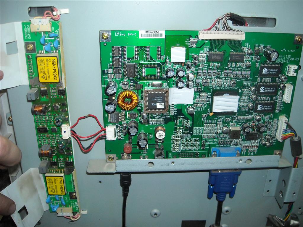 NEC MultiSync LCD 1700V - jak naprawić gaśnięcie po 2 sekundach?