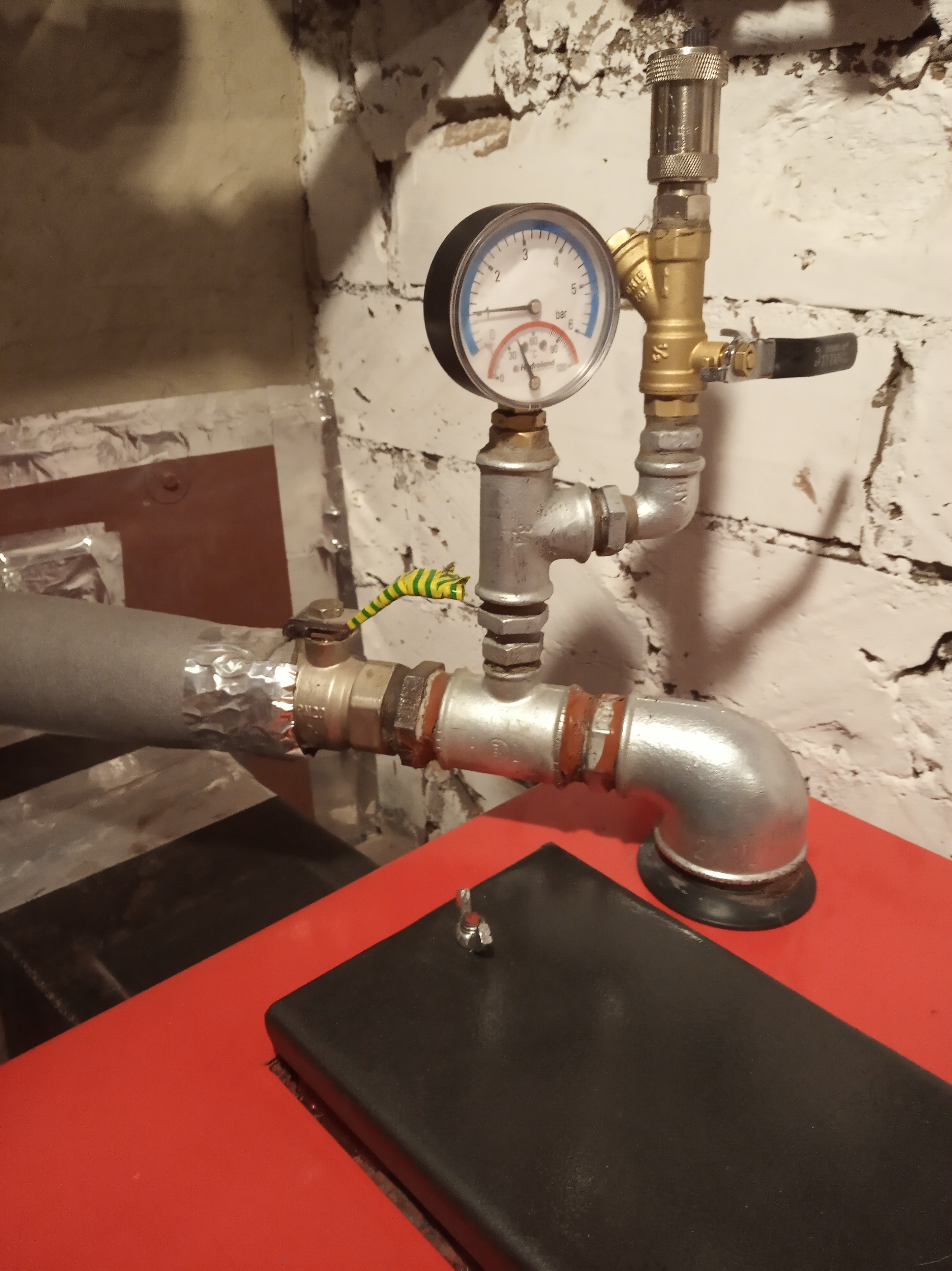 SEKED 25 - 30 kW - Stukanie pieca, brak rozwiązania.